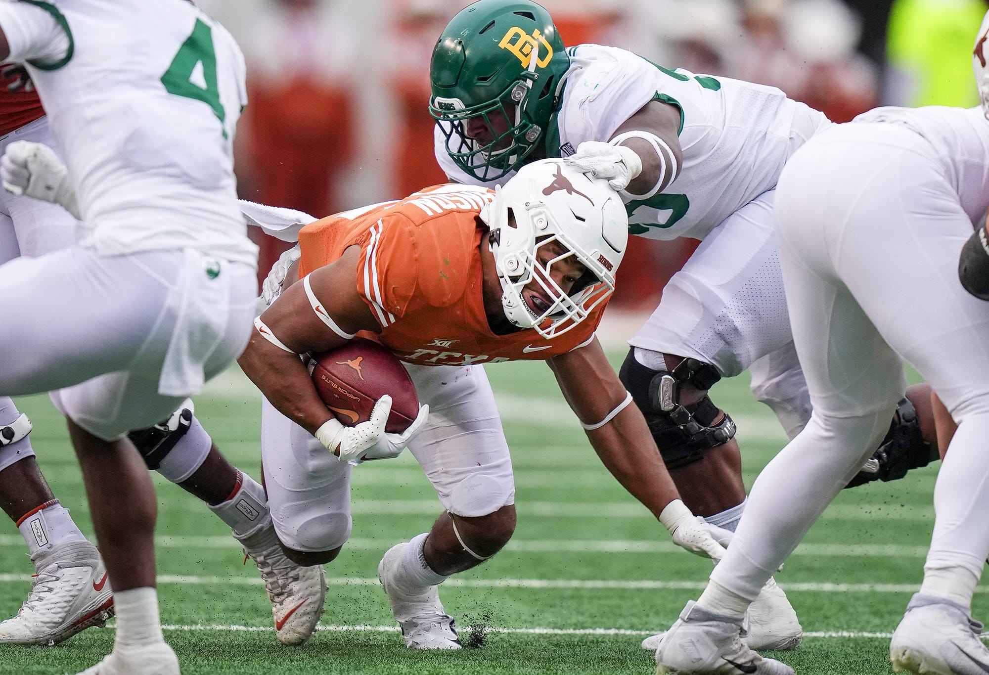 Texas leans on Bijan Robinson, Roschon Johnson to beat Baylor and keep ...