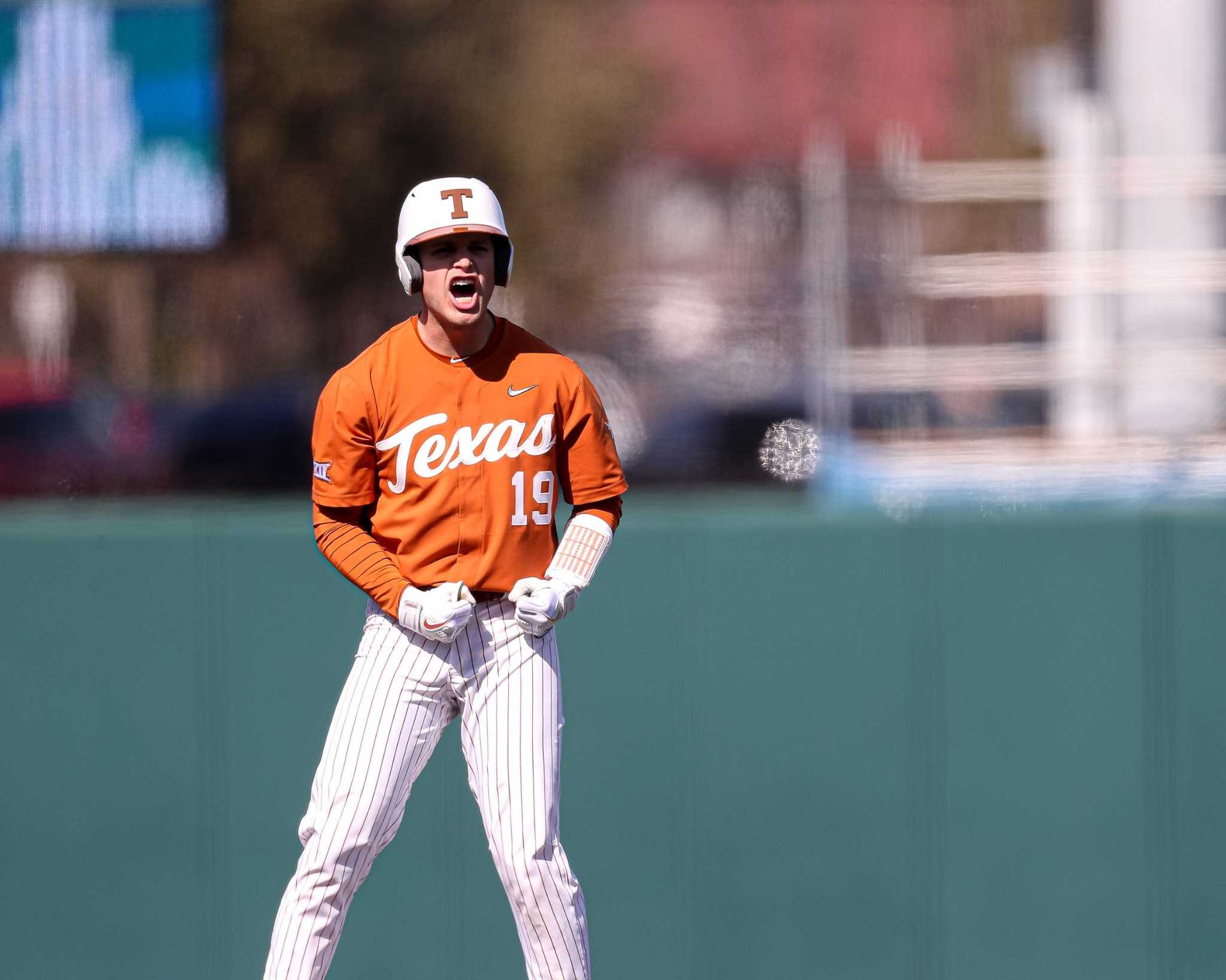 Texas baseball moves games against Oklahoma to Globe Life Field