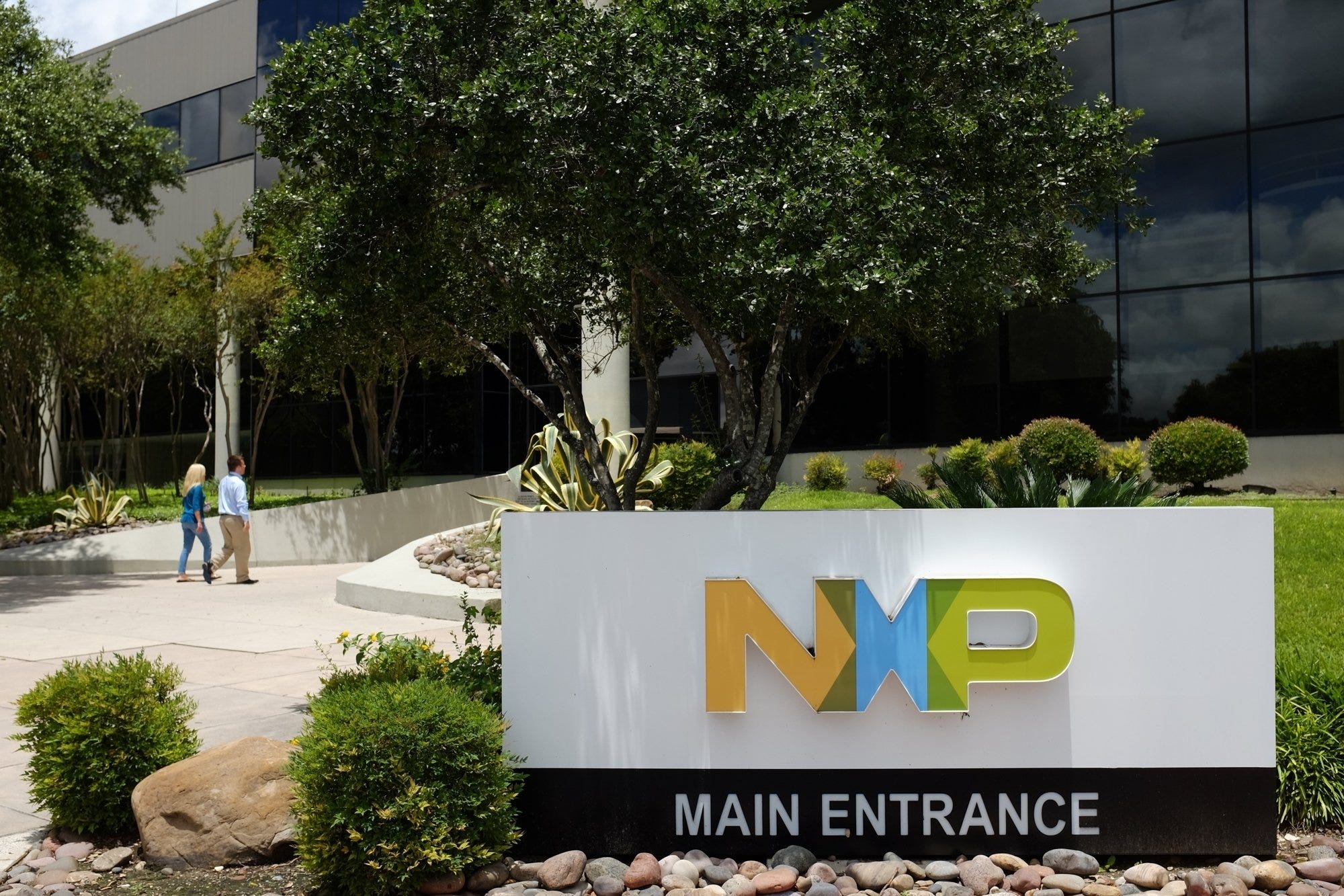 NXP Semiconductors to move into NW Austin as HQ sits on the market