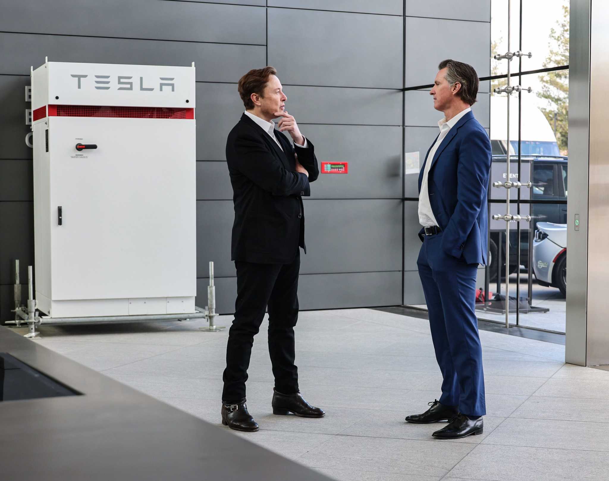 Elon Musk announces Tesla engineering headquarters in California