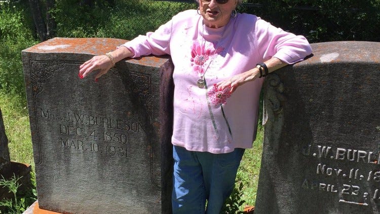 How to read old country cemeteries in Austin’s backyard