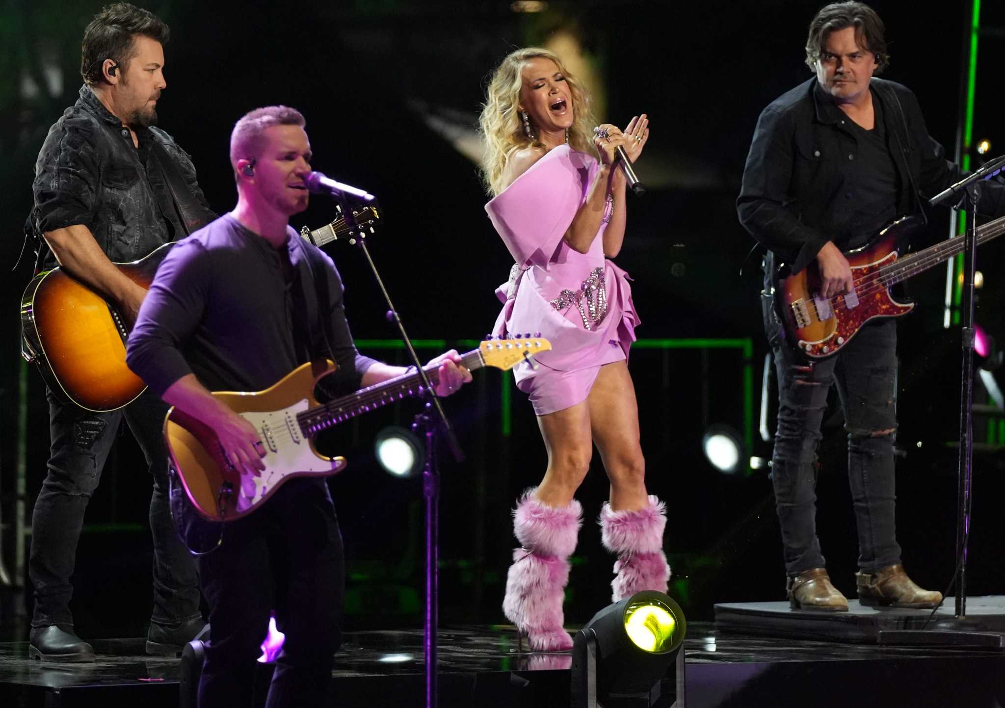 Carrie Underwood, Keith Urban and more at CMT Awards concert in Austin