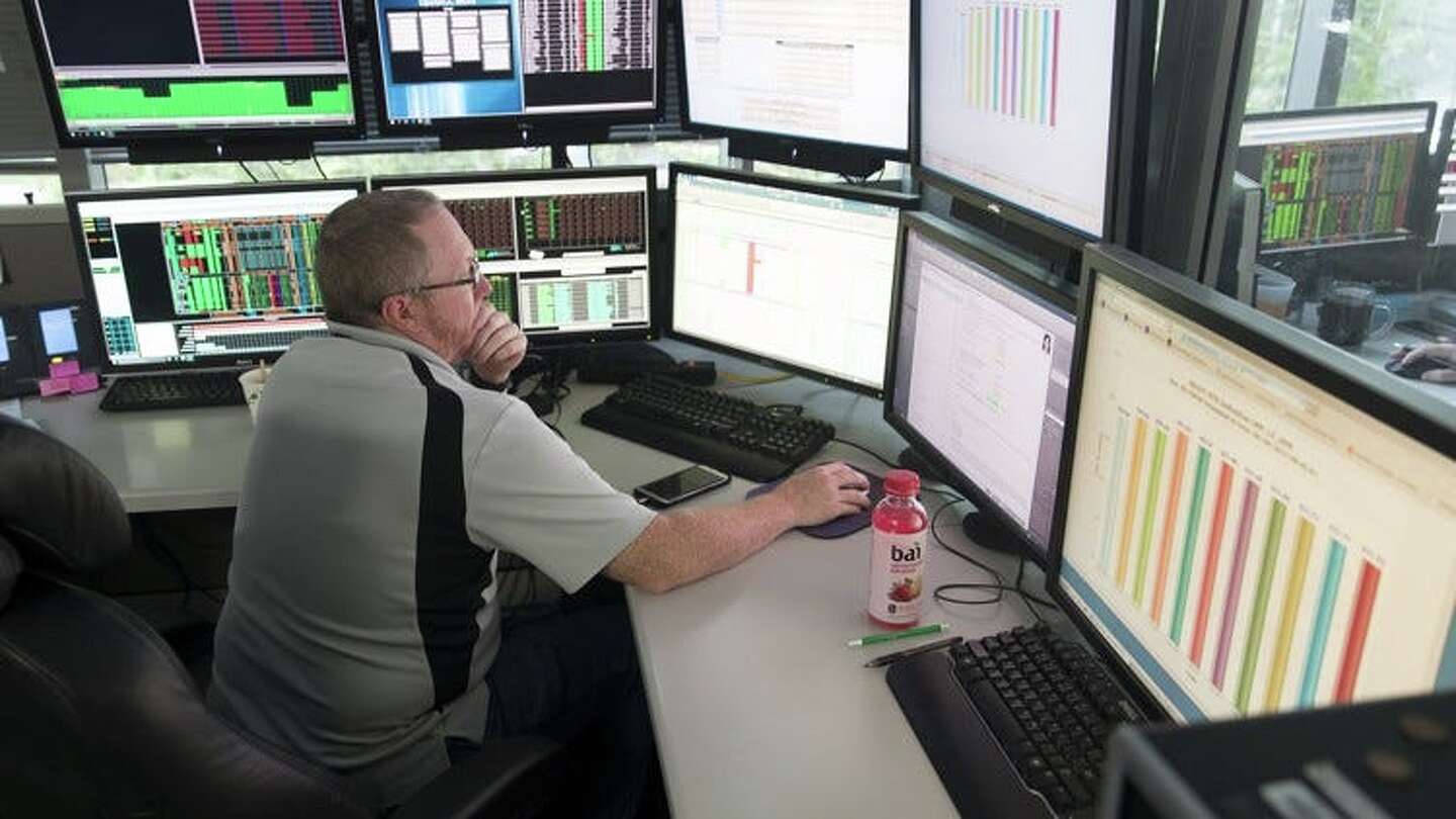 Austin Energy unveils $735M 10-year grid resiliency plan