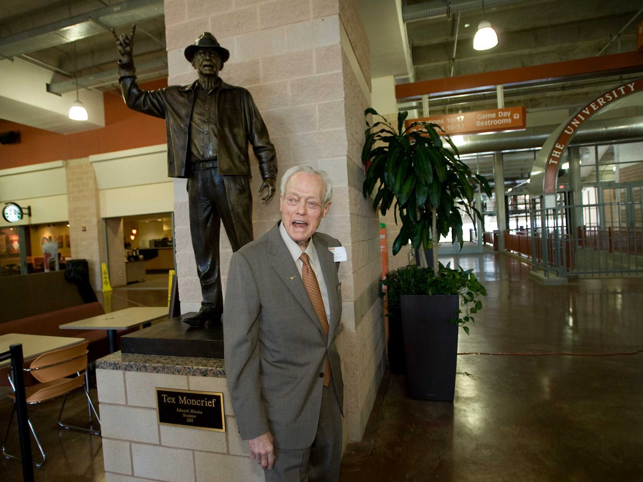 Texas oilman and philanthropist William 'Tex' Moncrief dies at 101