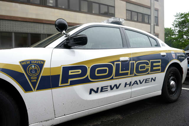 New Haven store on Whaley Avenue robbed at gunpoint, police say