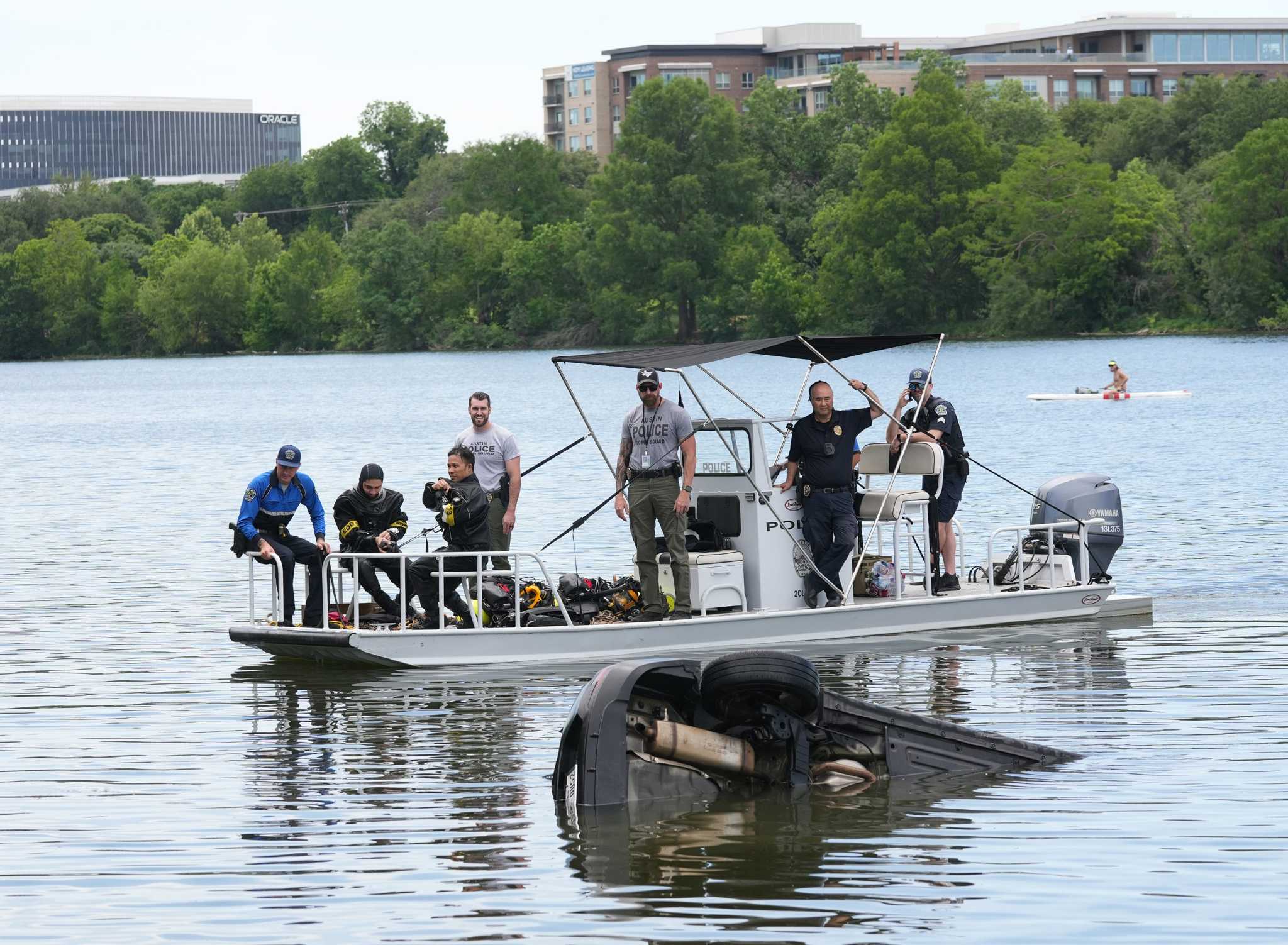APD recovers bullet-riddled car from Lady Bird Lake: See photos