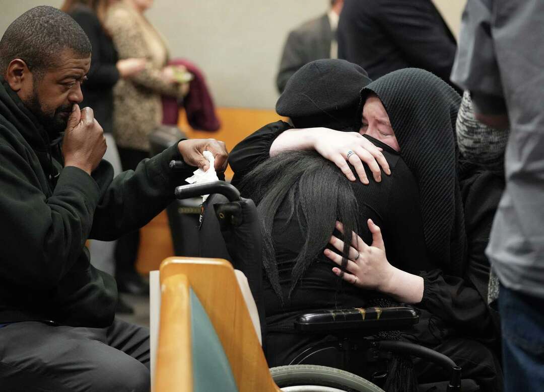 Gov. Greg Abbott announces he will push to pardon Daniel Perry after ...
