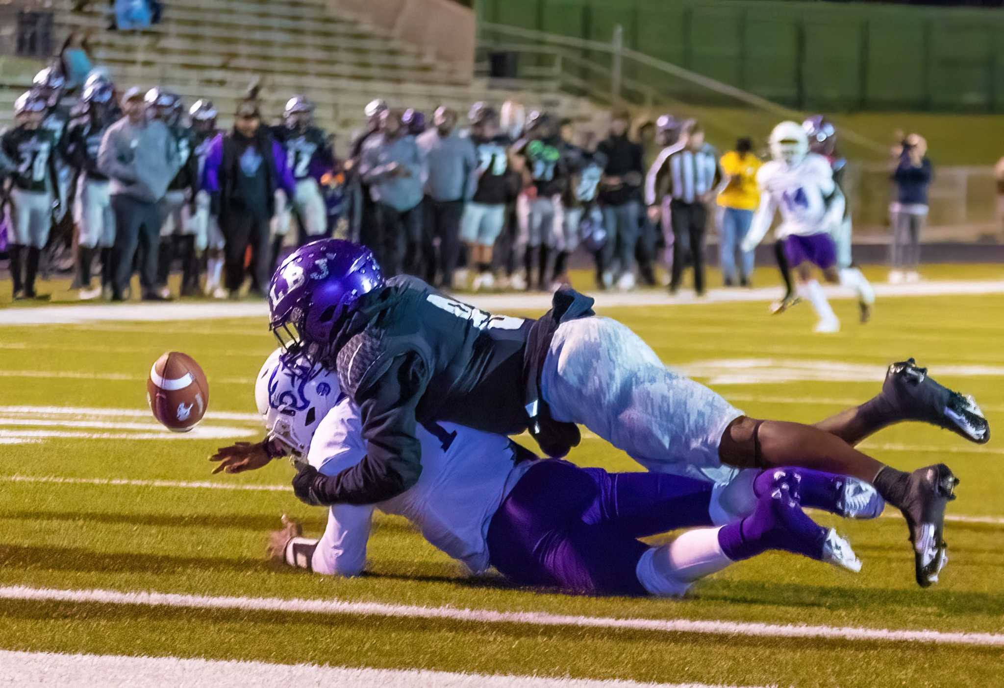 LBJ football defeats Elgin in playoff opening win for Jaguars