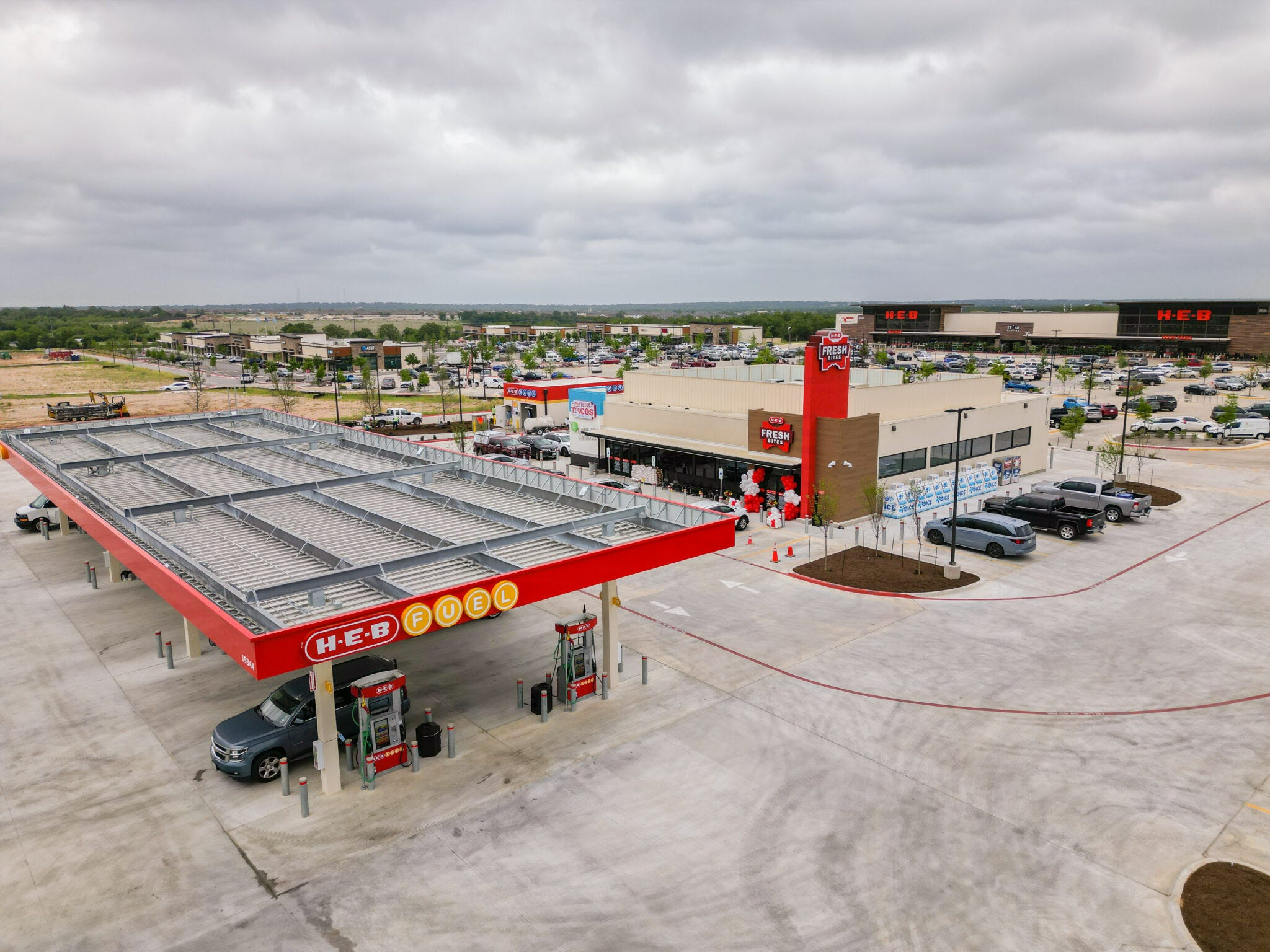 H-E-B Fresh Bites convenience store opens in Leander