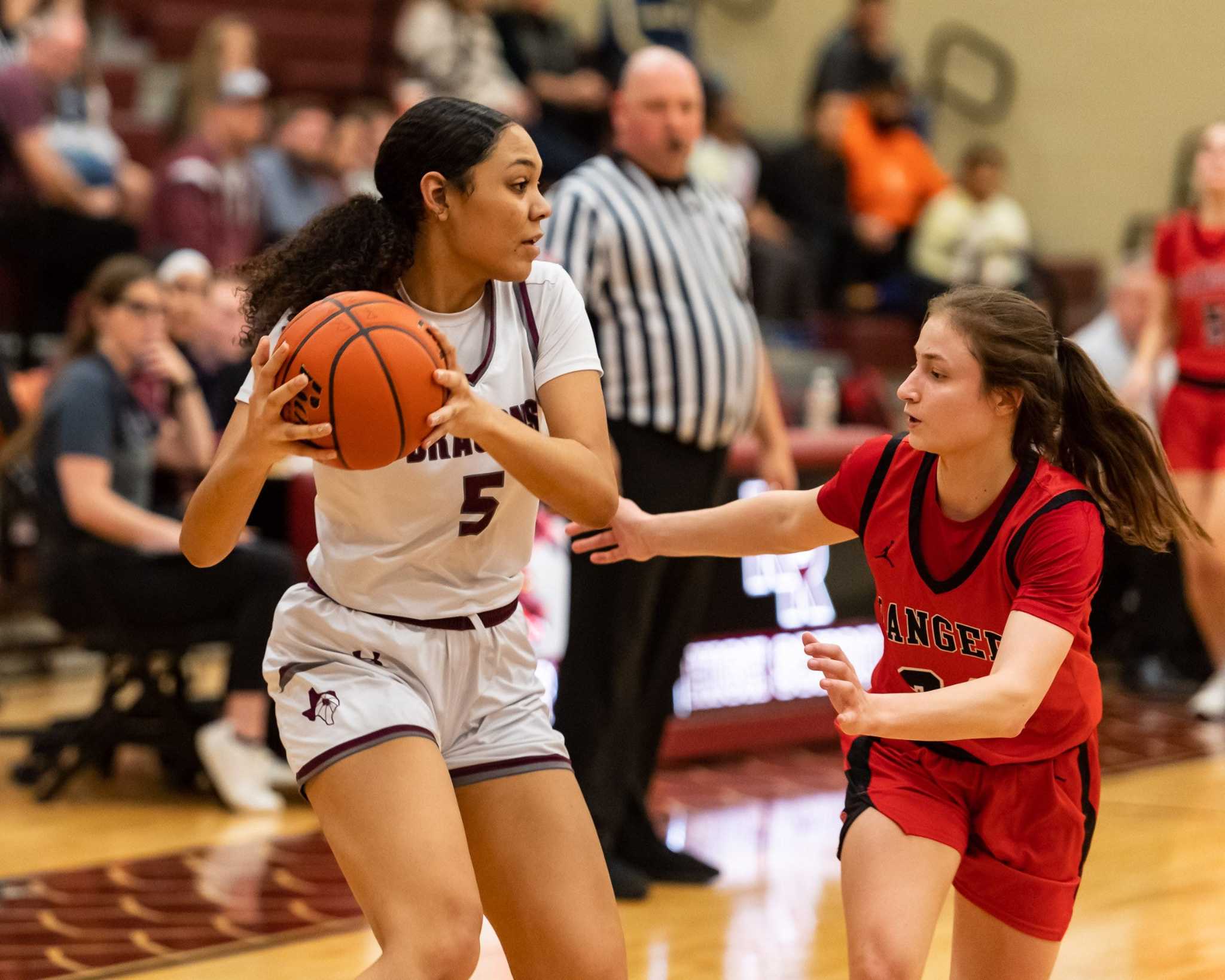 Wormly's big night lifts first-place Vista Ridge girls past Dragons