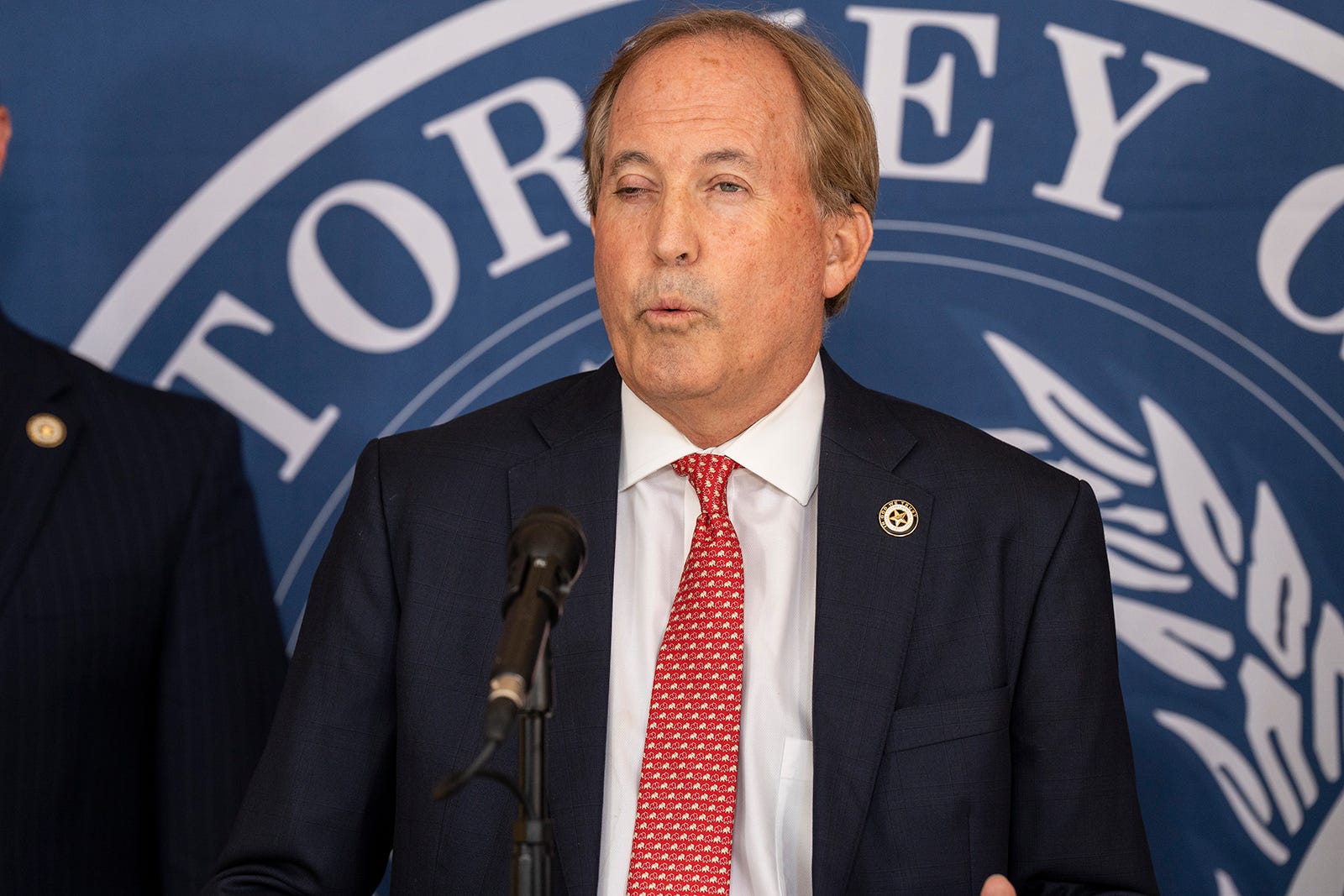Ken Paxton legal troubles are a campaign issue in 2022 election