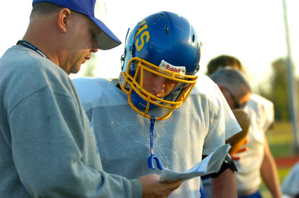 Evadale seeks first playoff win since 1991