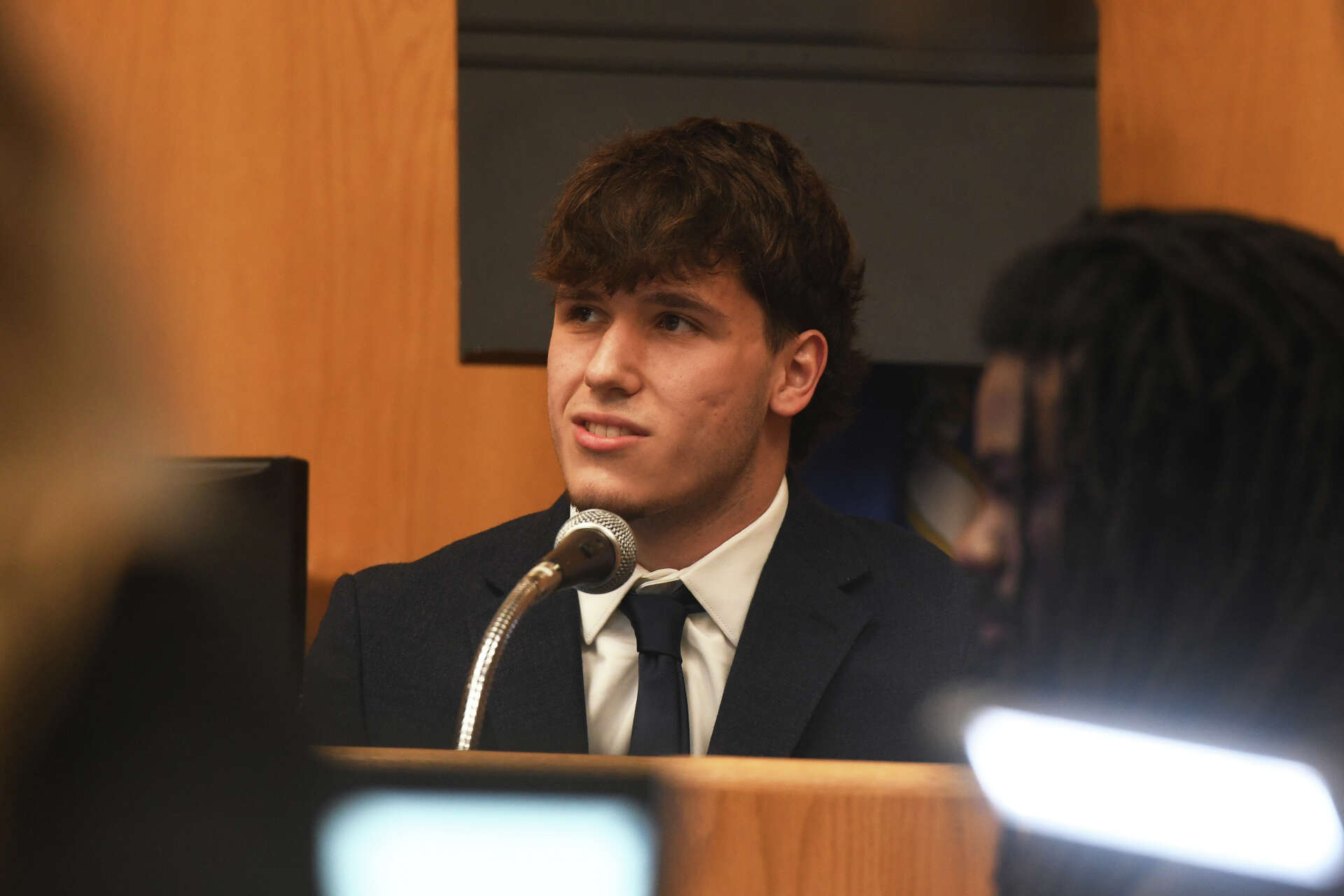 Witness quotes murder suspect Raul Valle saying 'Where is your knife?'