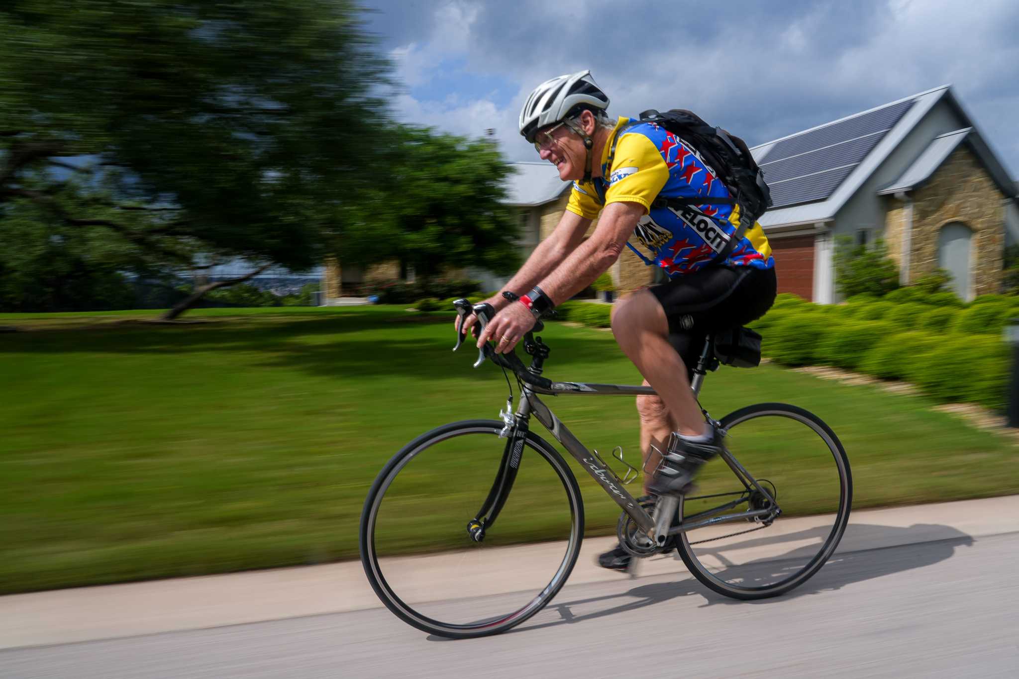 Leander athlete, pilot Frank Brewer survives widowmaker heart attack