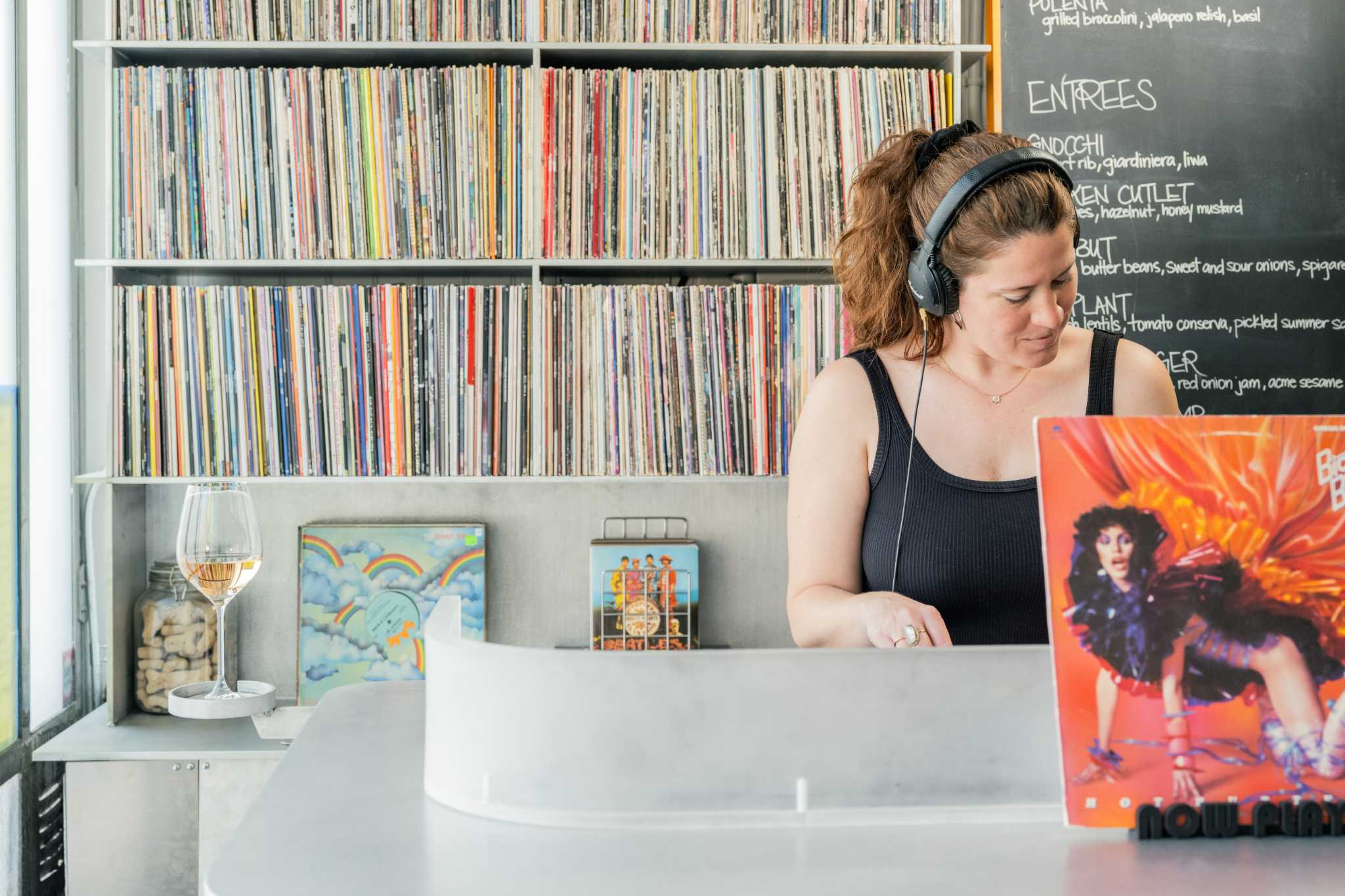 Bay Area restaurants display vinyl records, but few play them