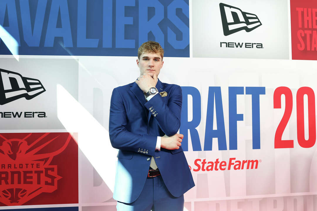 UConn's Liam McNeeley goes to Charlotte Hornets in NBA Draft