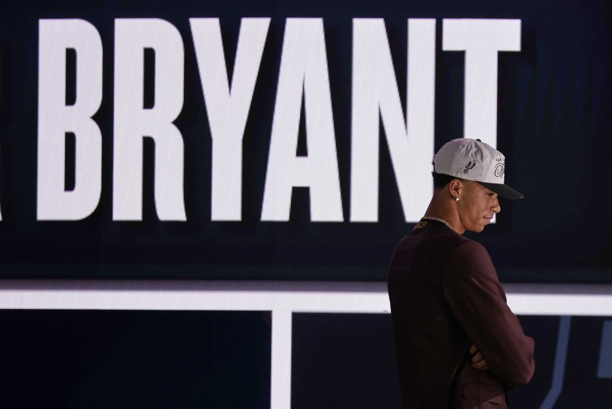 5 things to know about Spurs rookie Carter Bryant out of Arizona