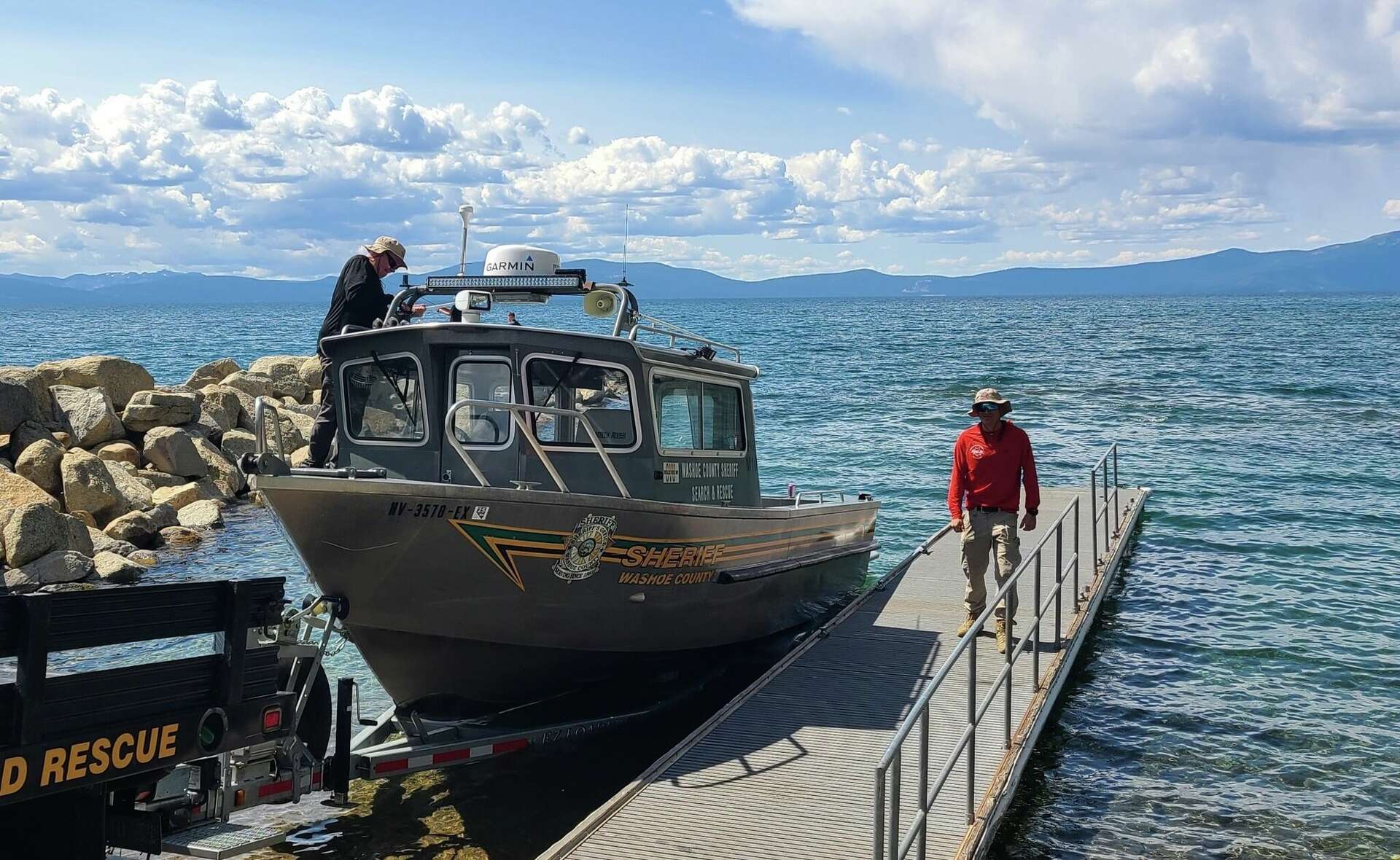 Lake Tahoe boat capsize: Life jackets saved mother and daughter