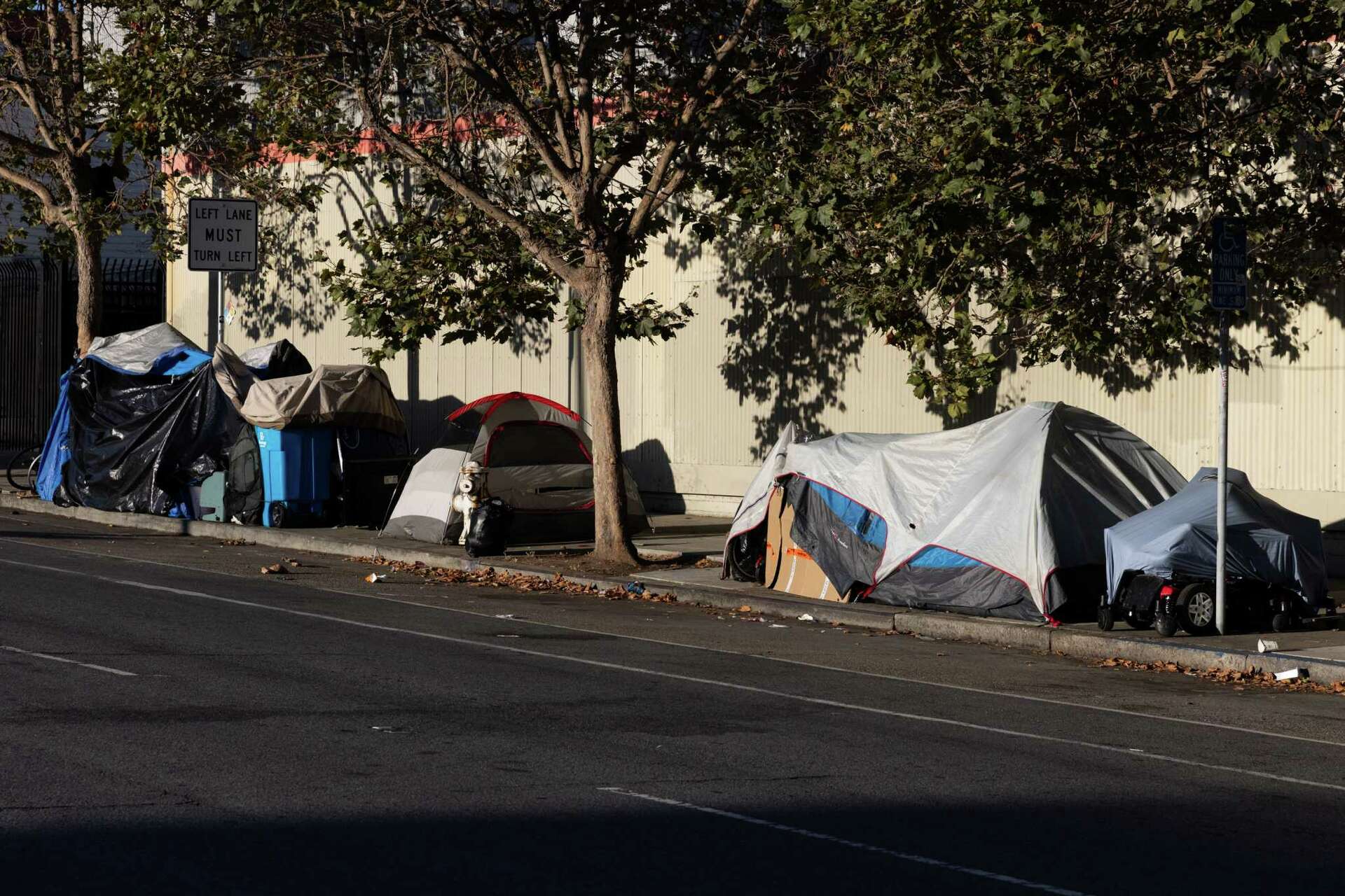 How much do execs at SF homeless agencies earn? Salaries may shock you