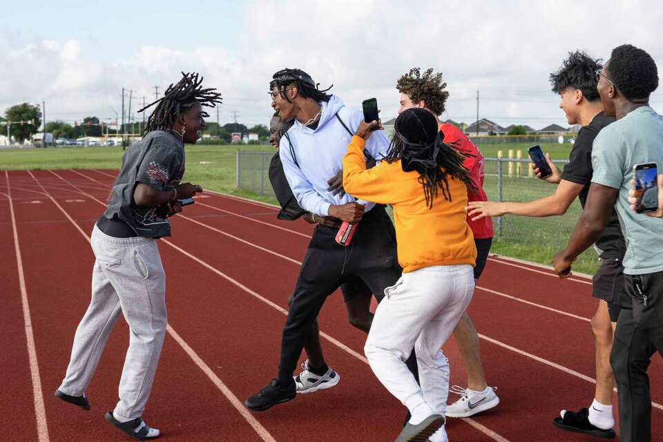 Harlan's Tate Taylor named Gatorade National Player of the Year