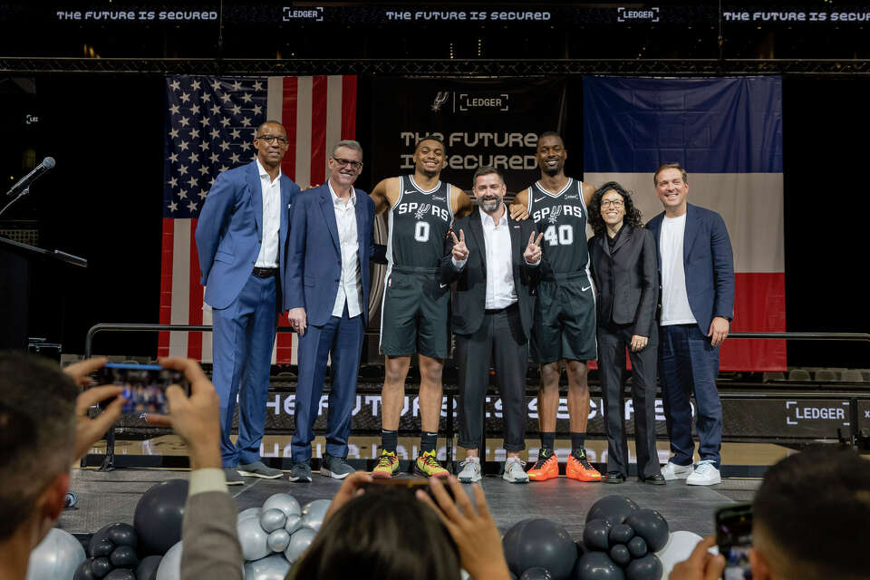 Peter Holt: Here’s why the San Antonio Spurs need a new arena