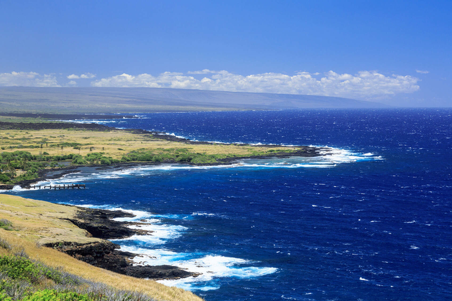 California woman dies while swimming off Hawaii beach