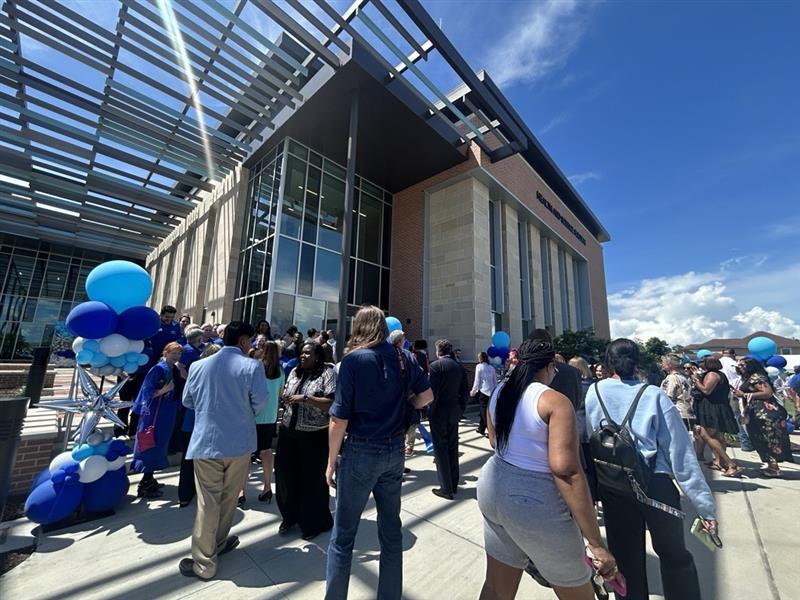 Lamar State College Port Arthur opens Health and Sciences building