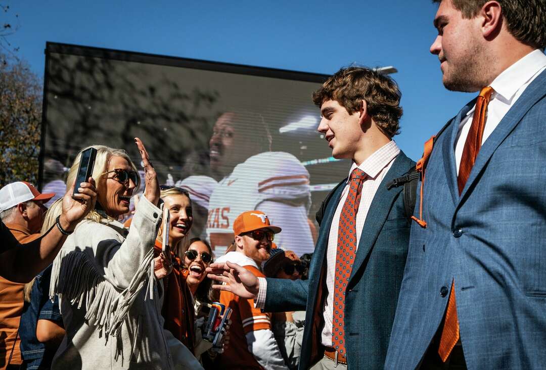 Texas football: How Arch Manning is learning from Matthew McConaughey