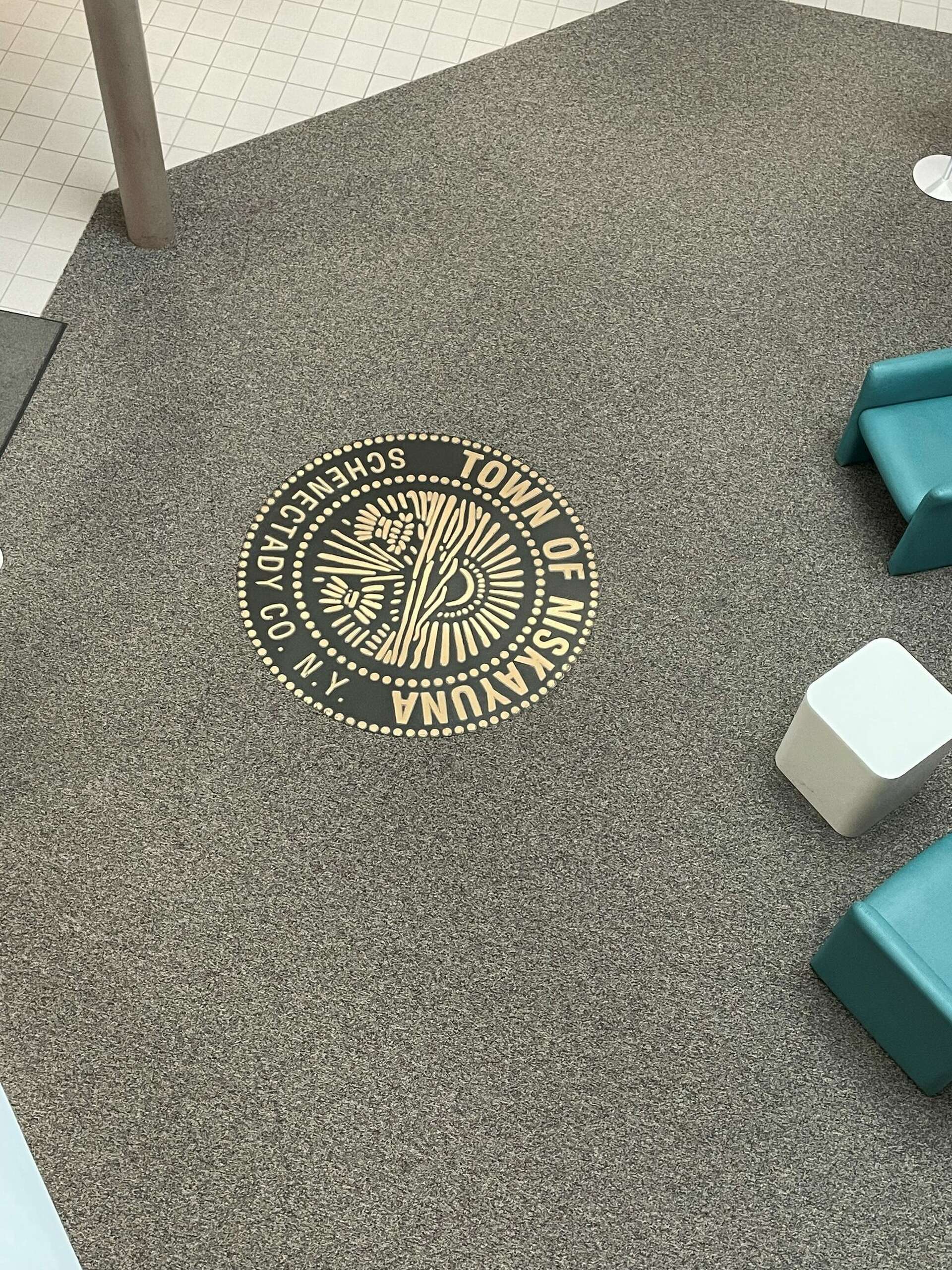Niskayuna adopts new town logo