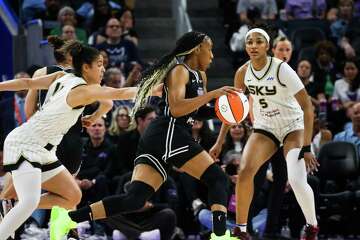Kayla Thornton’s career-high 29 power Valkyries past Sky, Angel Reese