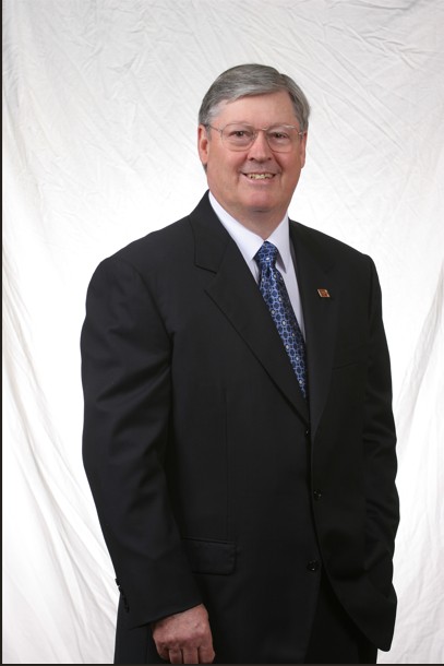 Dennis Nixon celebrates 50 years of IBC Bank growth and innovation