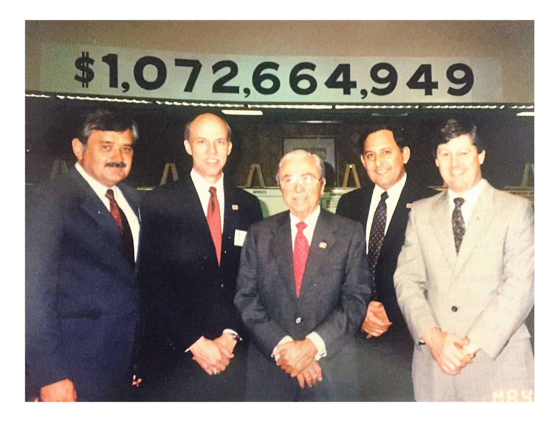Dennis Nixon celebrates 50 years of IBC Bank growth and innovation
