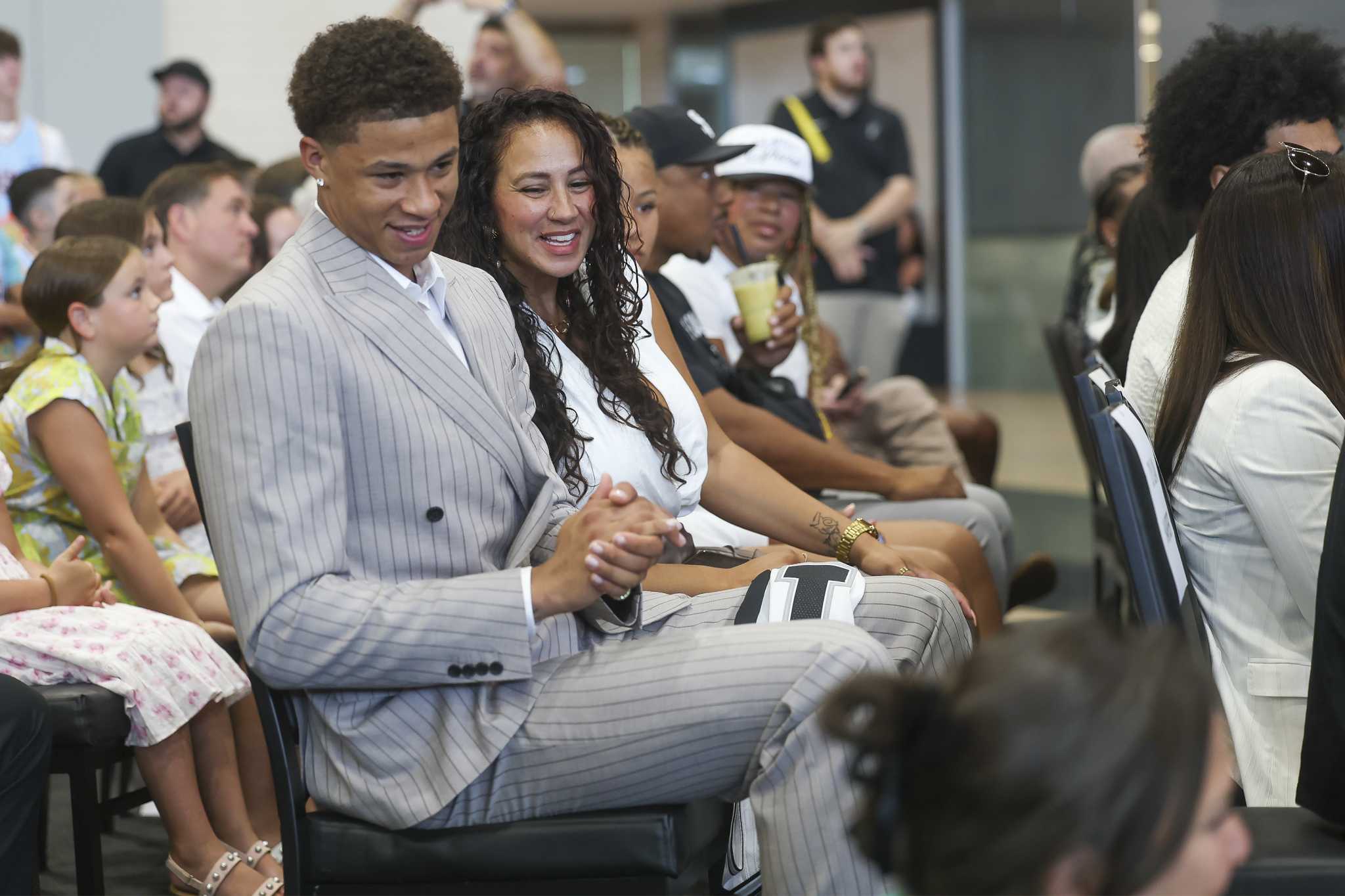 Spurs rookie Carter Bryant champions deaf community in introduction