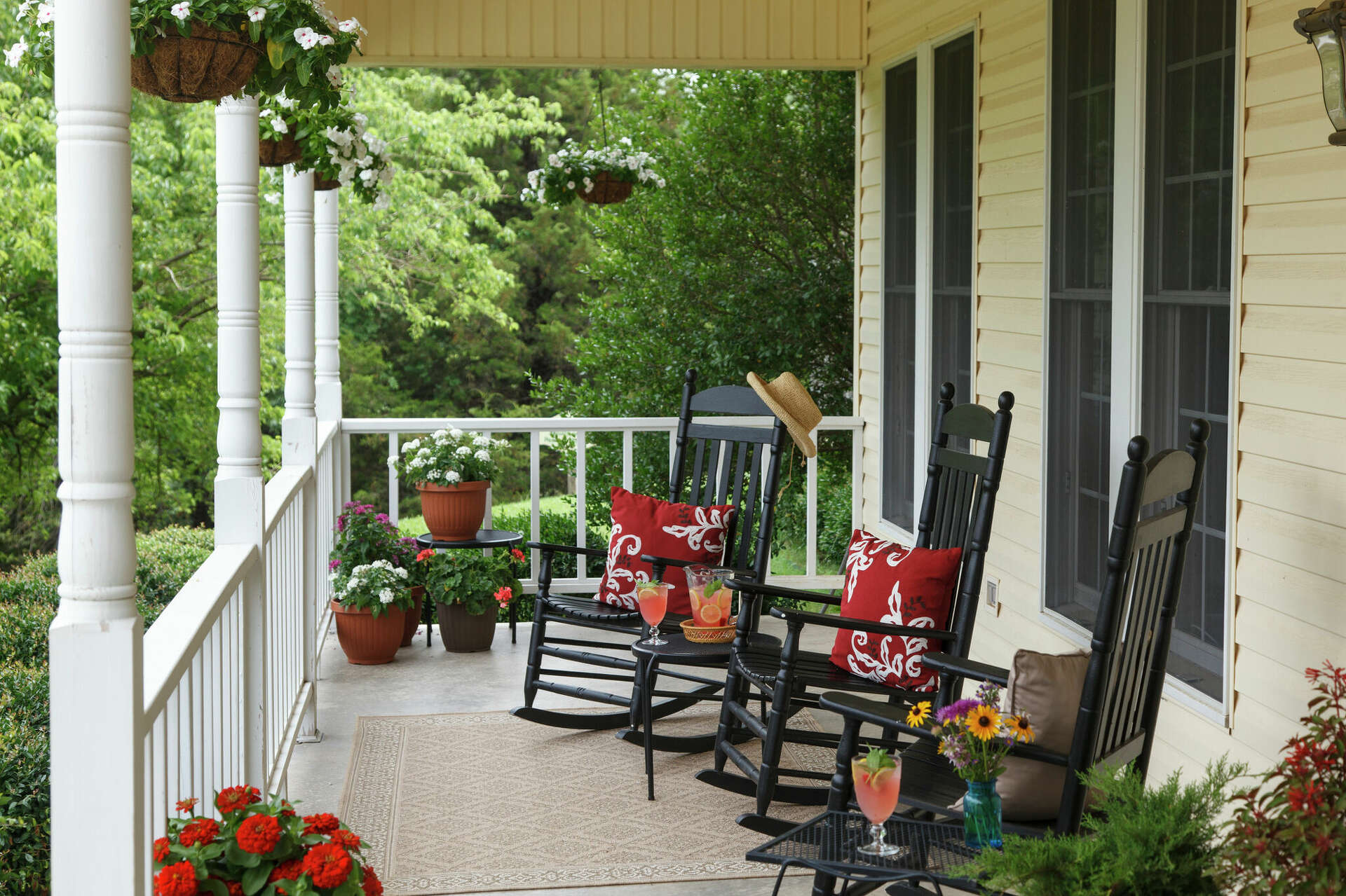 How to style your front porch for comfort, function, style all year