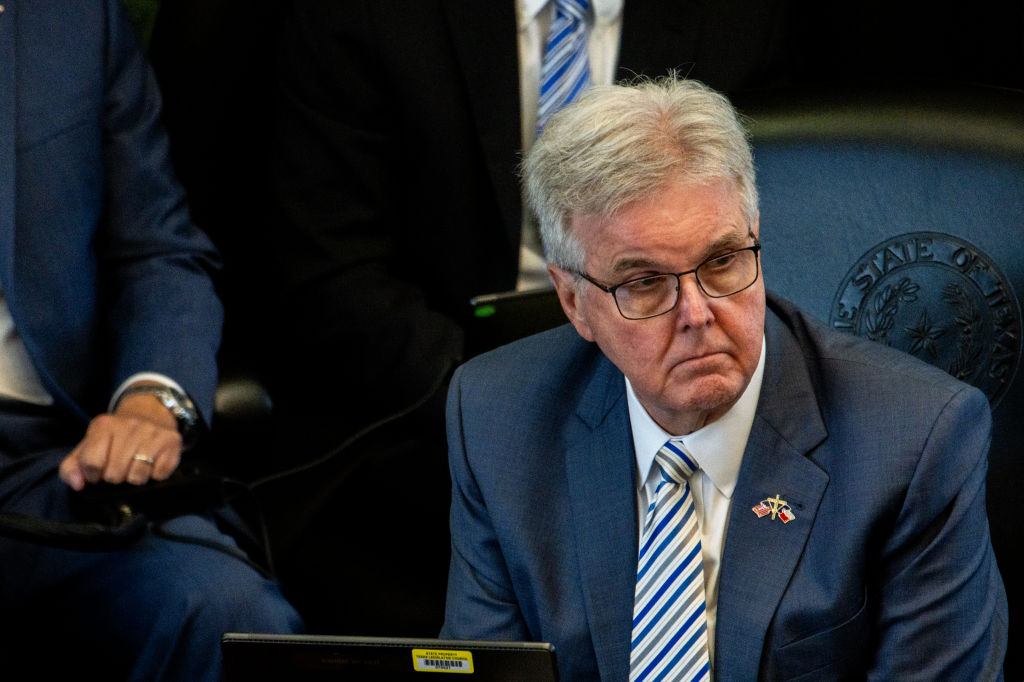 Dan Patrick demands Texas official's ouster for controversial poll