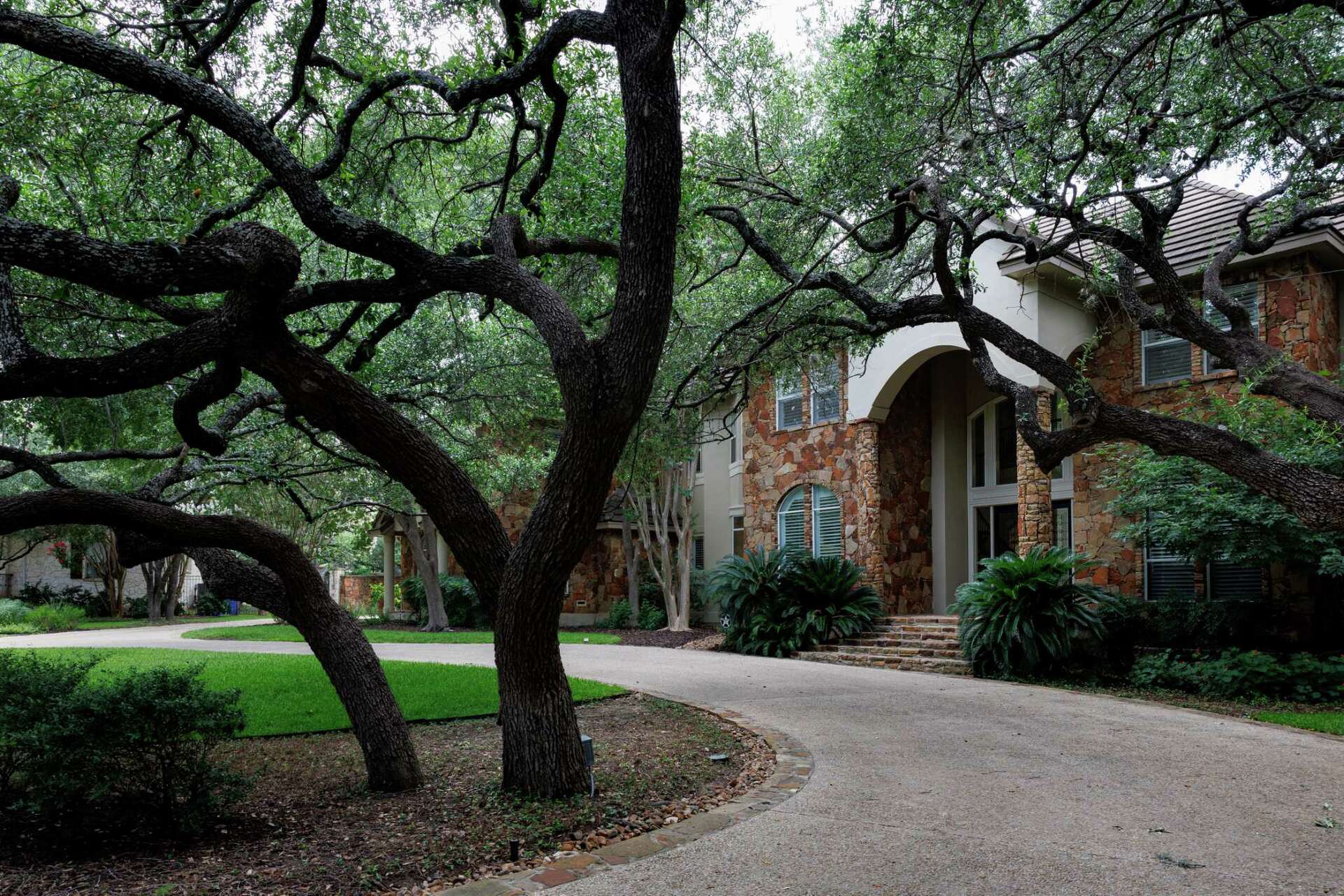 Soaring atrium, 'bridge' make Shavano Park home one-of-a-kind