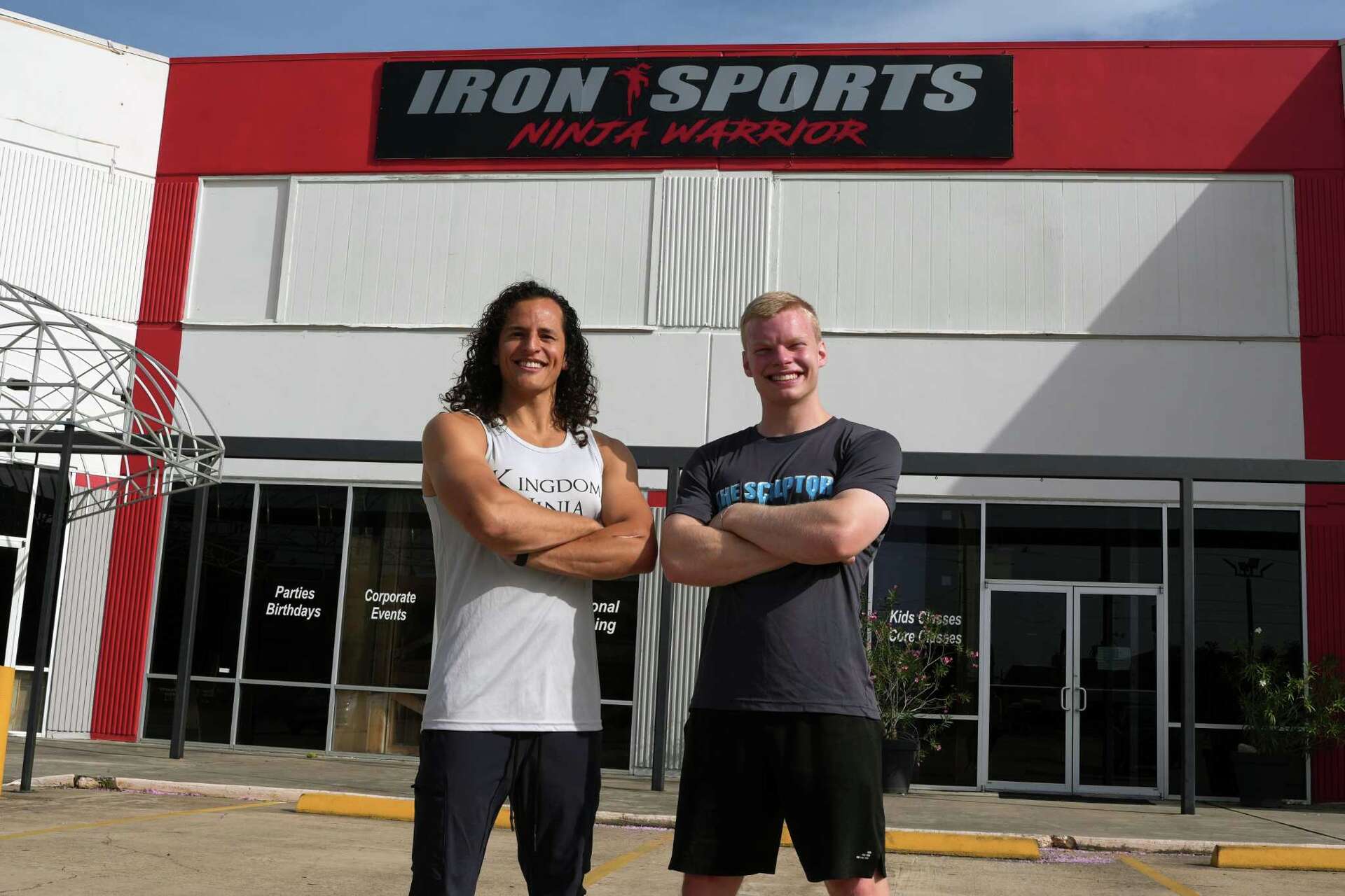 Houston roommates drive each other to new heights on 'Ninja Warrior'