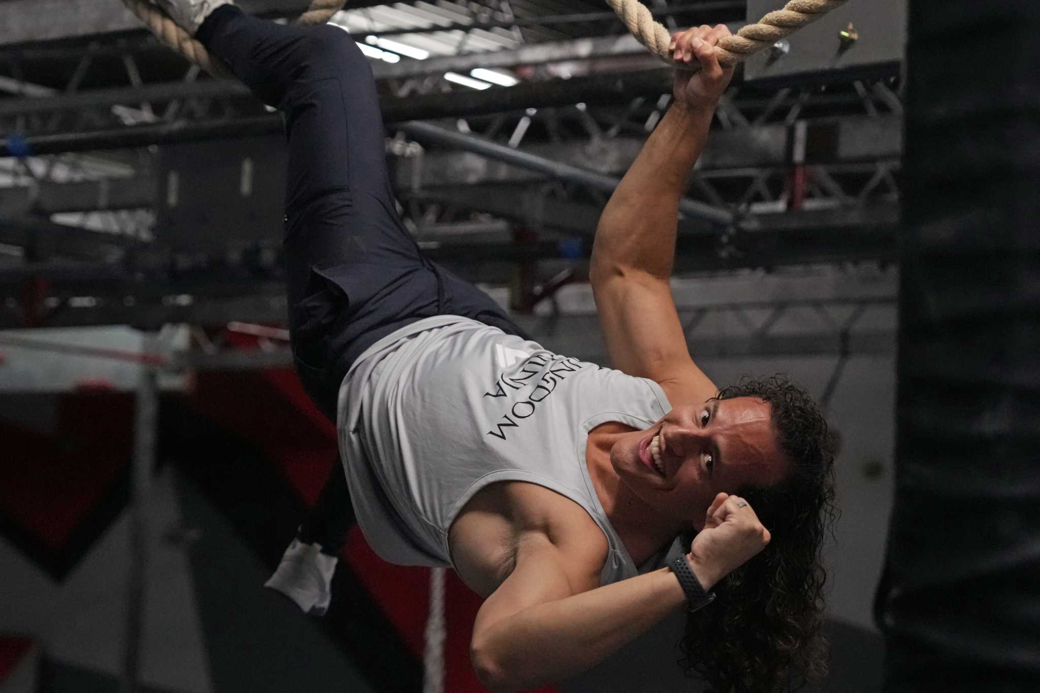 Houston roommates drive each other to new heights on 'Ninja Warrior'