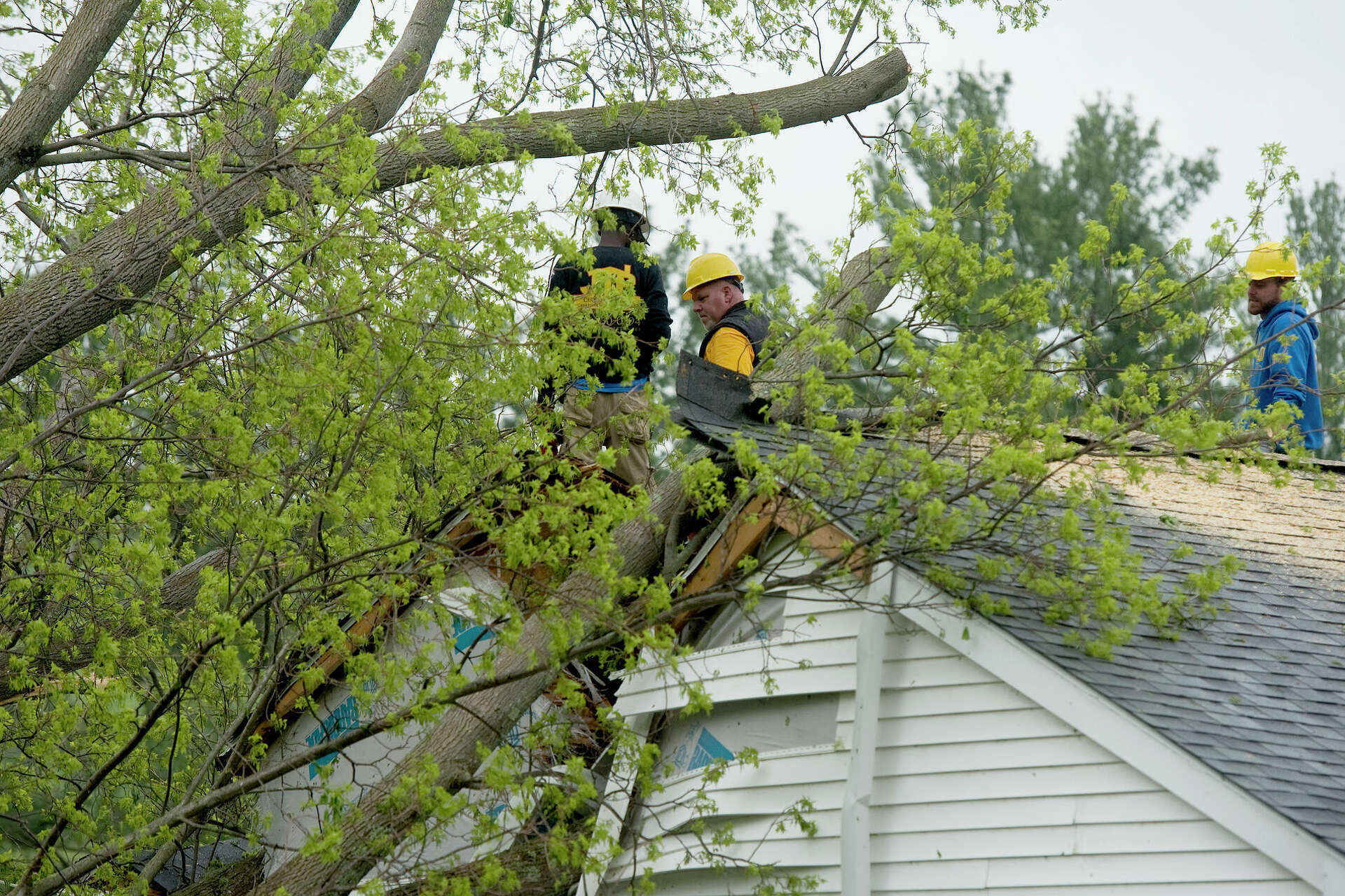 CT homeowners insurance rates up 13.5% in 2024 amid U.S. disasters.