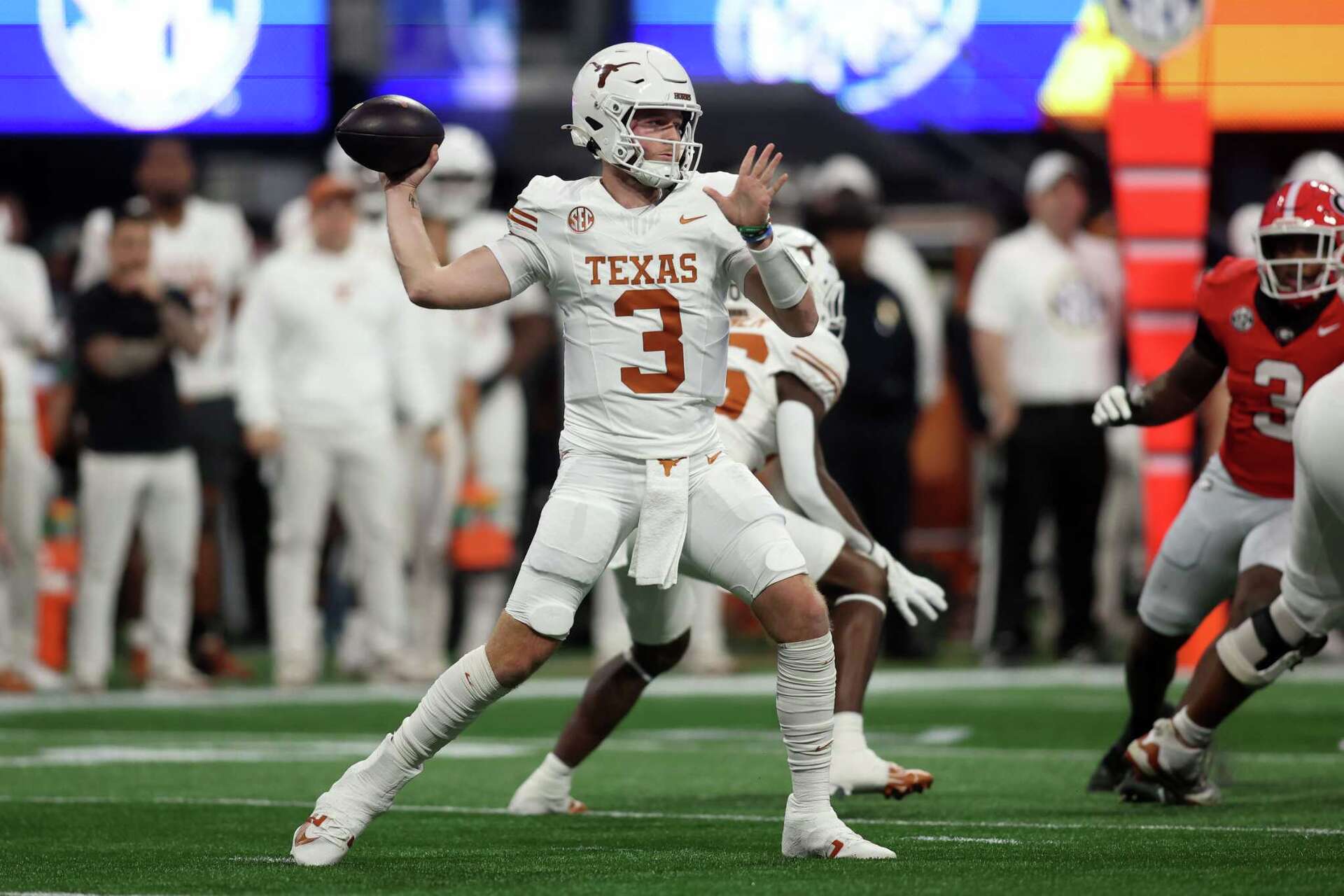 Texas football sets program record with 12 players taken in 7-round draft