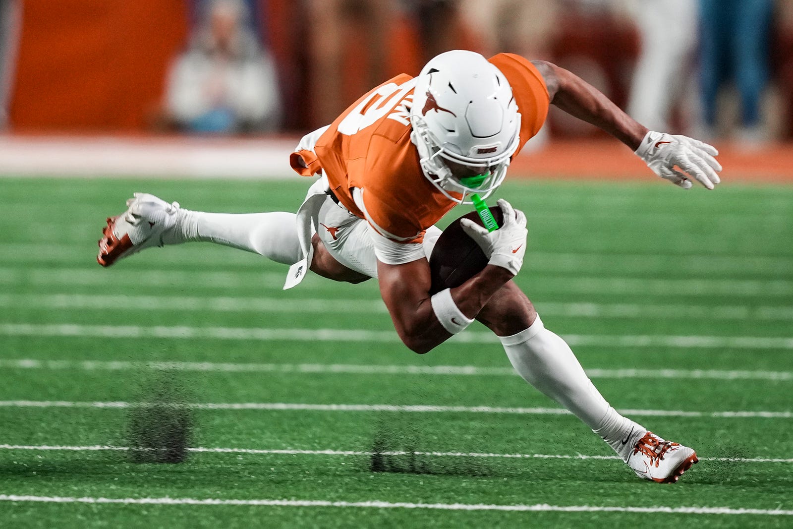 Casey Cain enters transfer portal ahead of Texas' CFP matchup vs ...