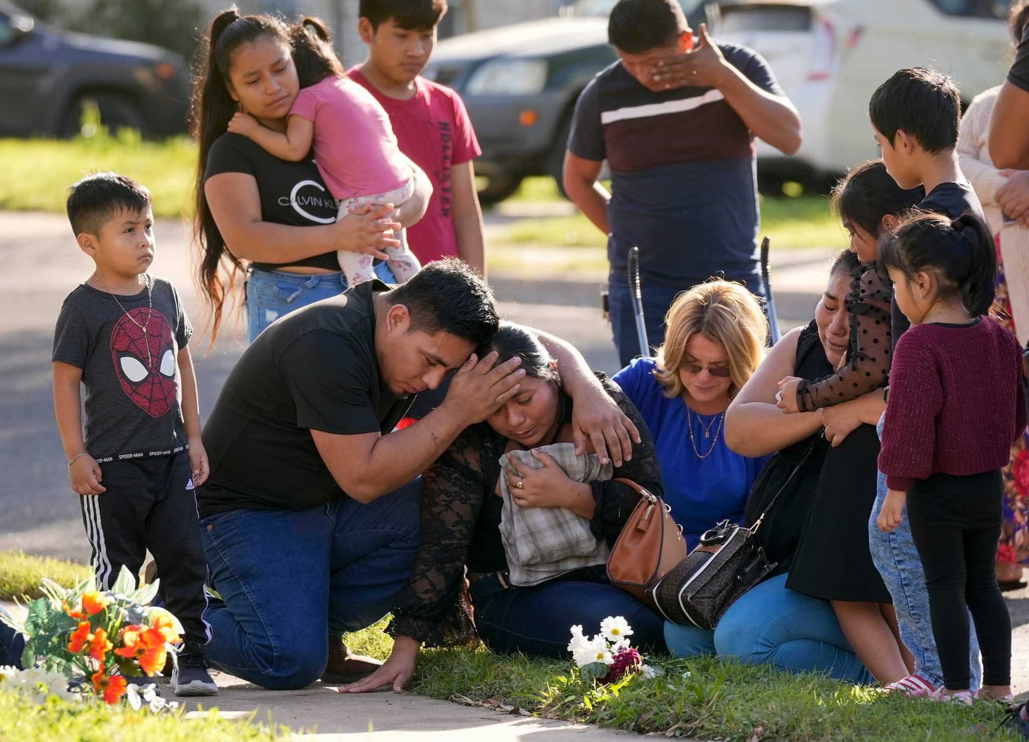 6 dead, several injured in Austin shooting. See photos from the scenes