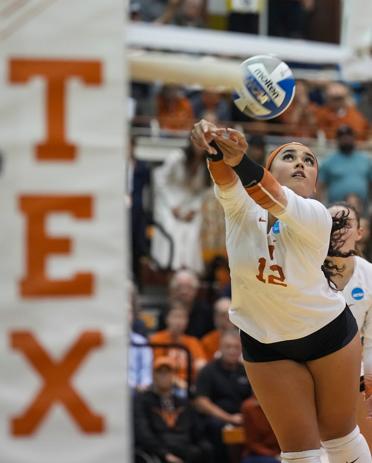Texas vs. Nebraska volleyball championship game sets record for highest ...