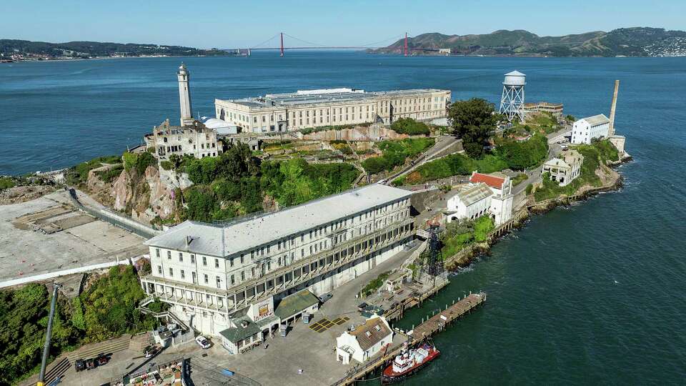 Trump renews plan to reopen Alcatraz, this time with sharks