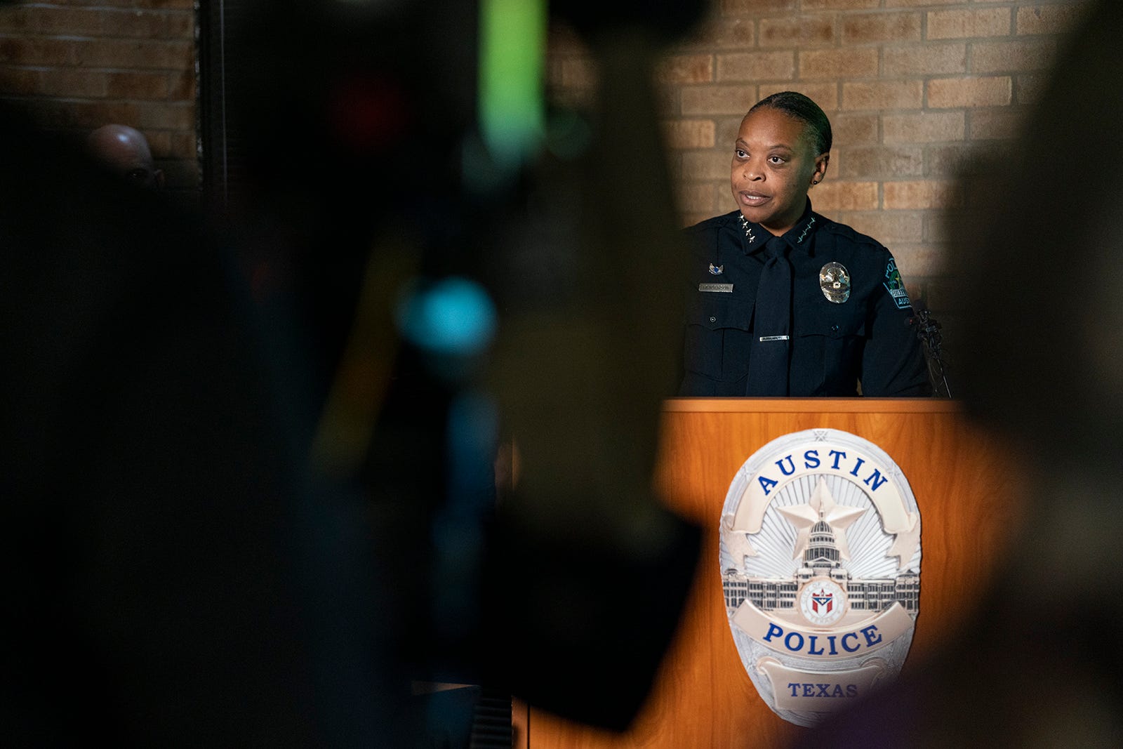 austin police department briefs press on Dec. 5 incidents