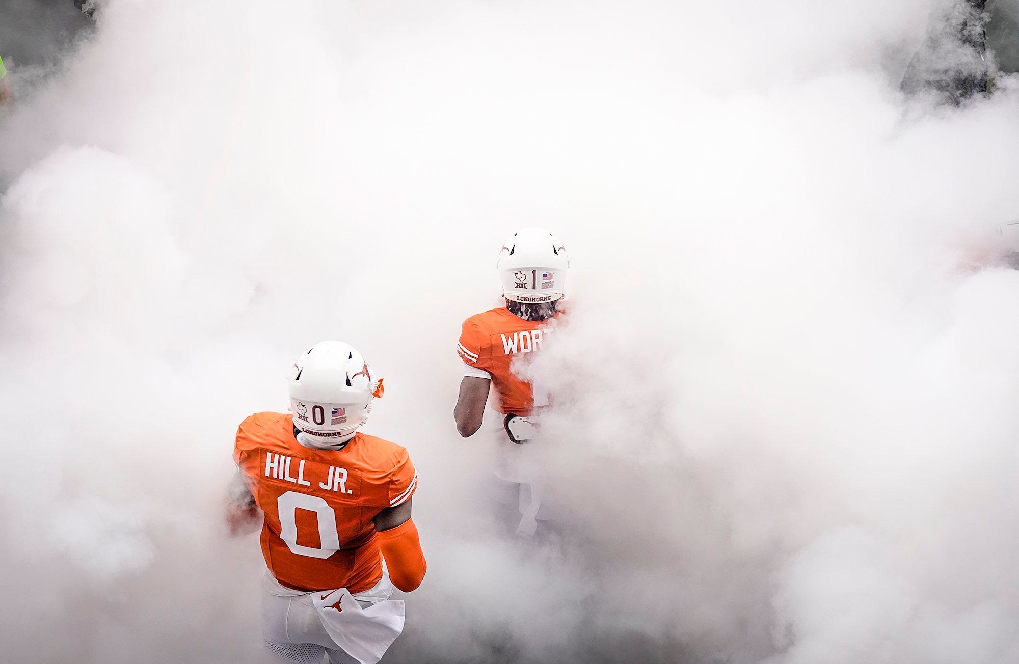 Texas linebacker Anthony Hill Jr. moves to new position, wants to prove ...