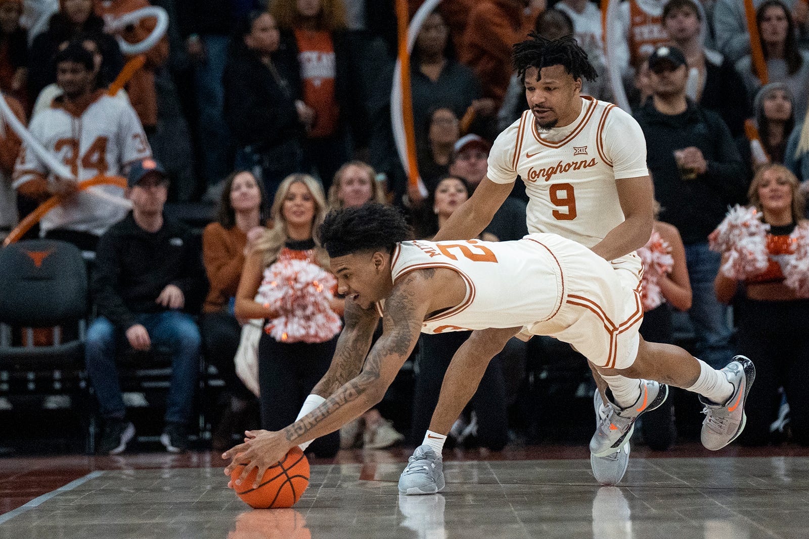 Photos: Texas men's basketball takes on UCF Knights
