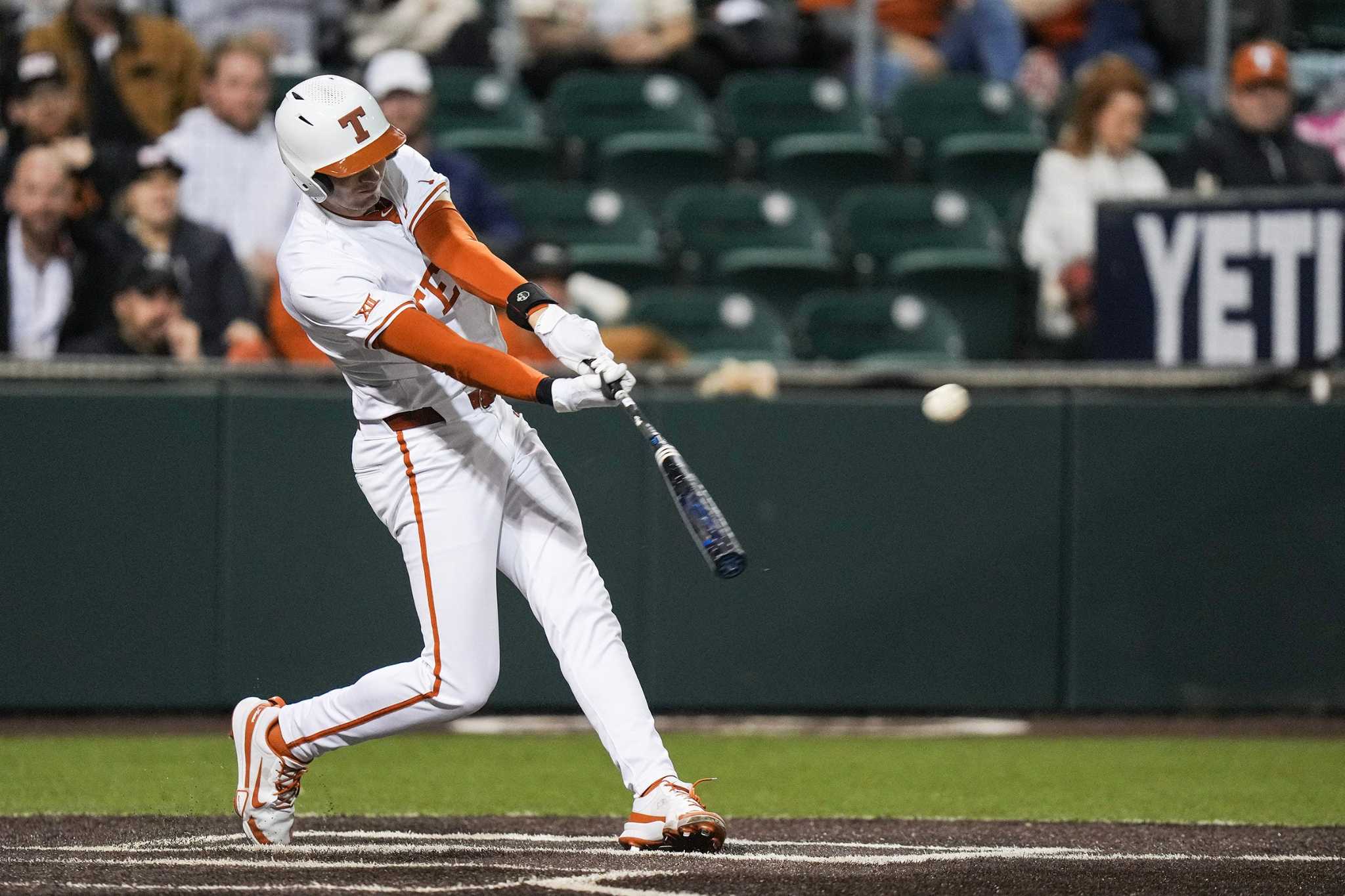 Texas baseball team beats San Diego Toreros in 2024 season opener