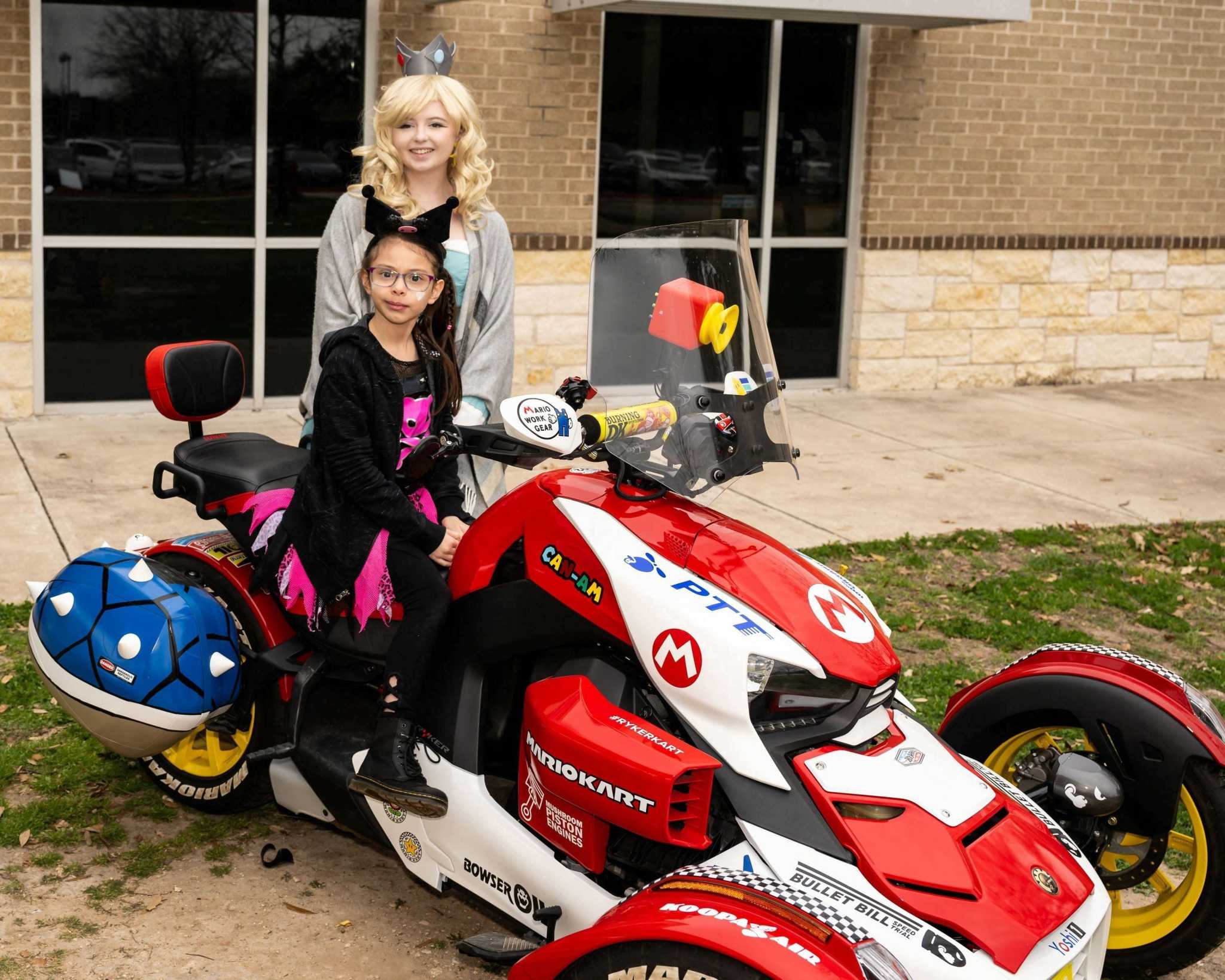 Comics, sci-fi fans gather for Teen and Kids Comic Con in Round Rock