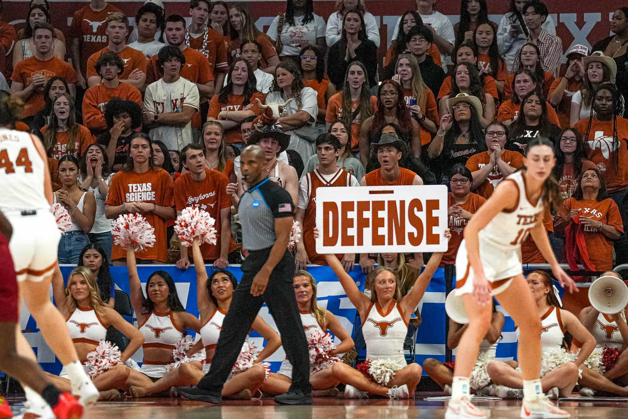 Texas basketball player Shay Holle discusses Moody Center attendance